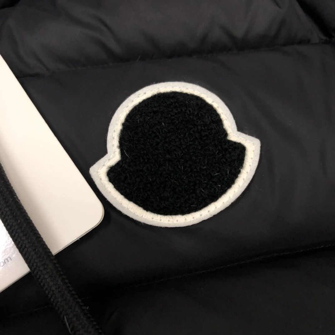 Cut-rate Moncler Down Jackets