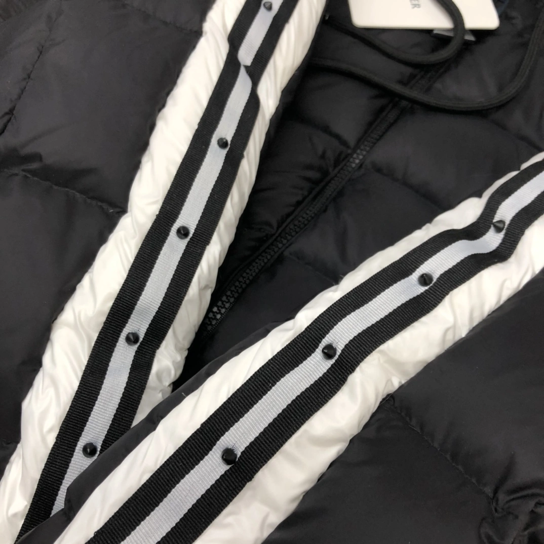 Cut-rate Moncler Down Jackets