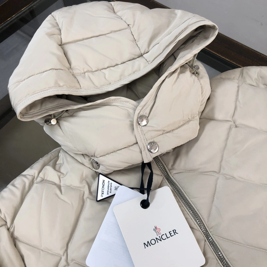 Inexpensive Moncler Down Jackets