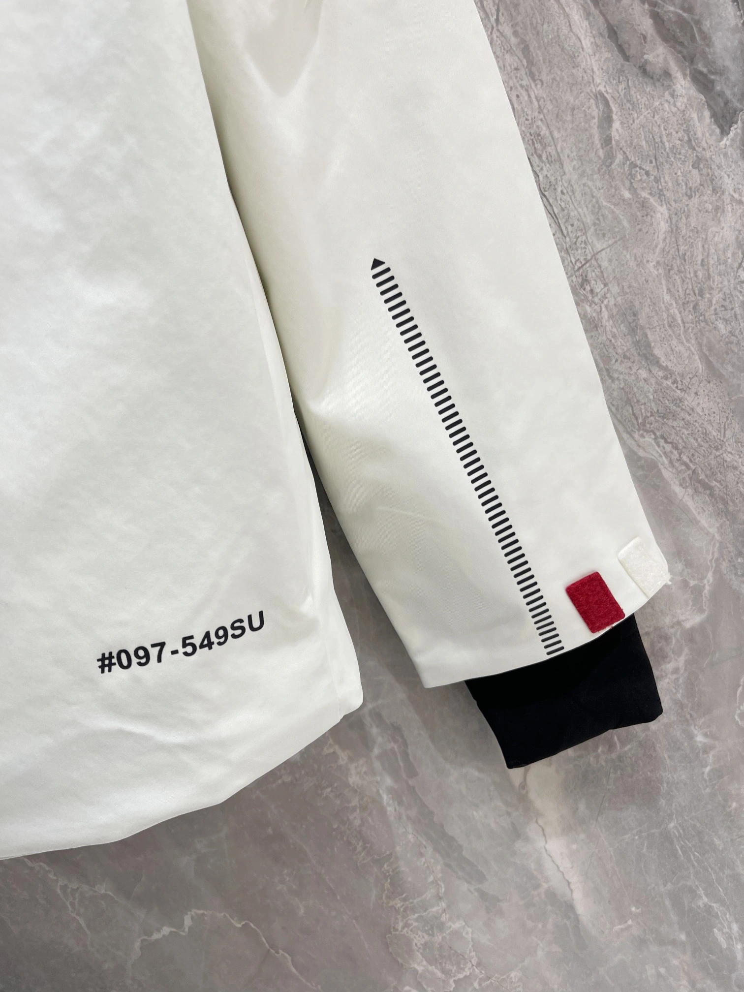 High accuracy Moncler Down Jackets