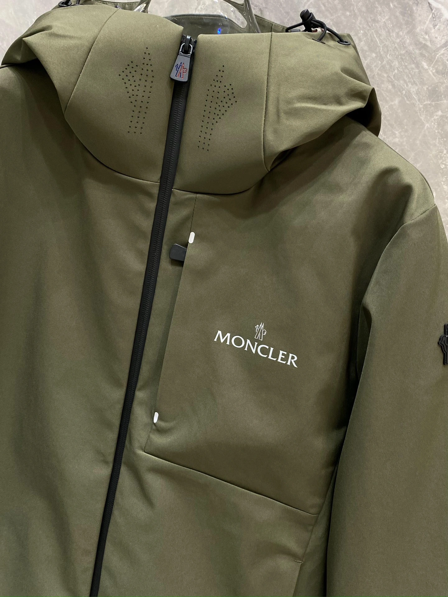 Official Moncler Down Jackets