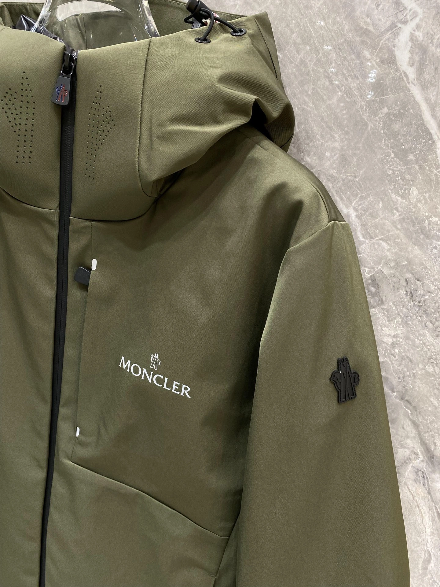 Official Moncler Down Jackets