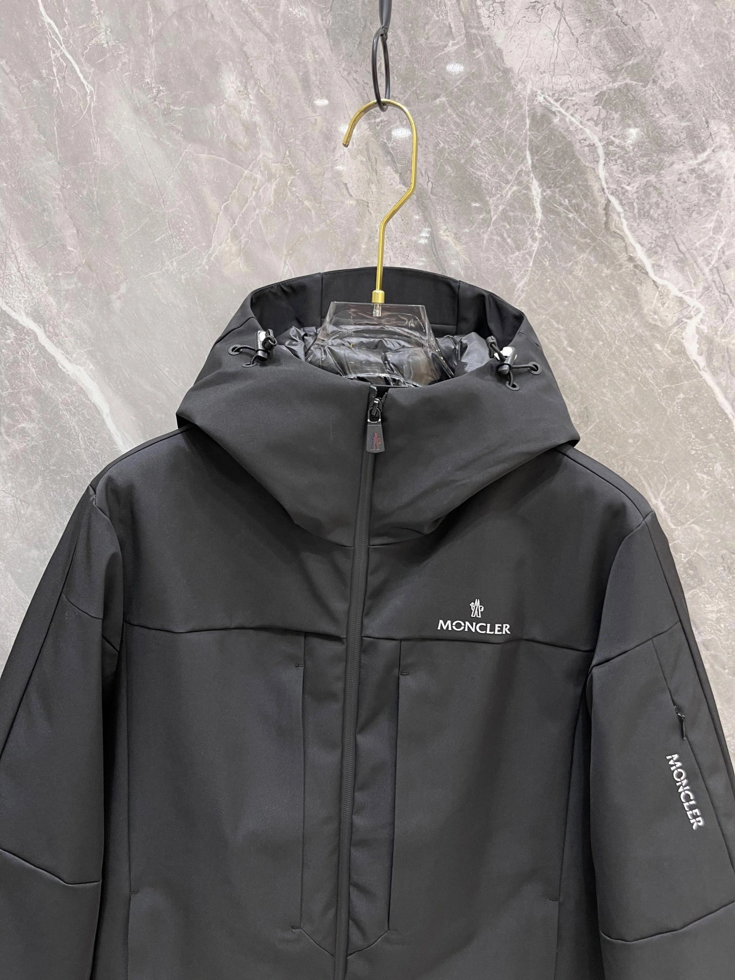 Bargain Moncler Down Jackets