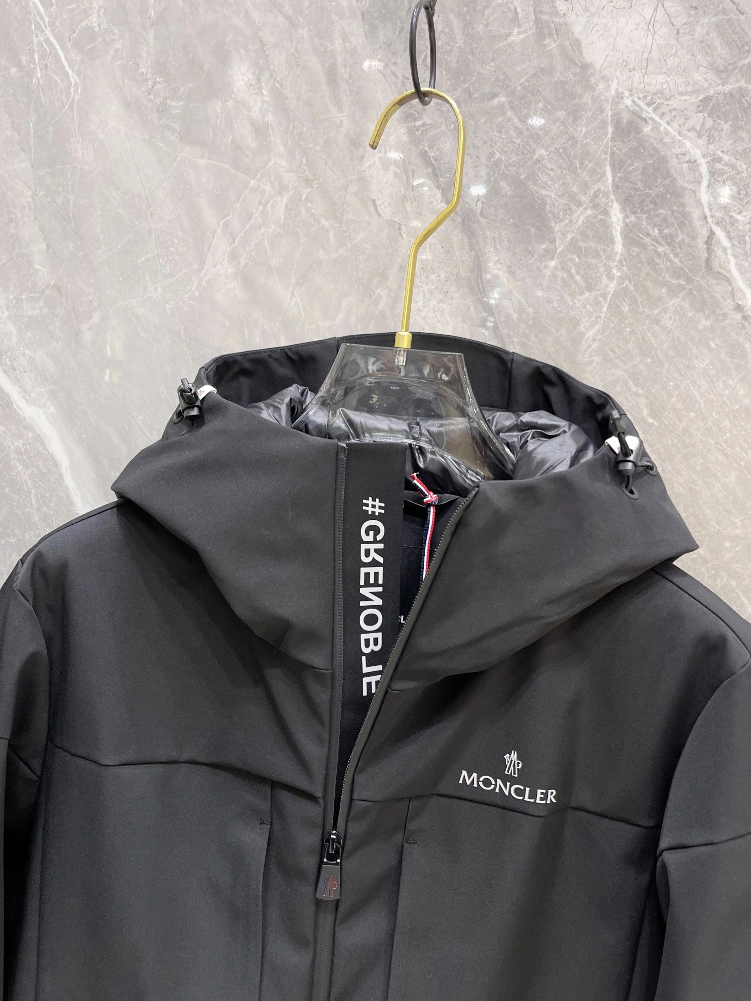 Bargain Moncler Down Jackets
