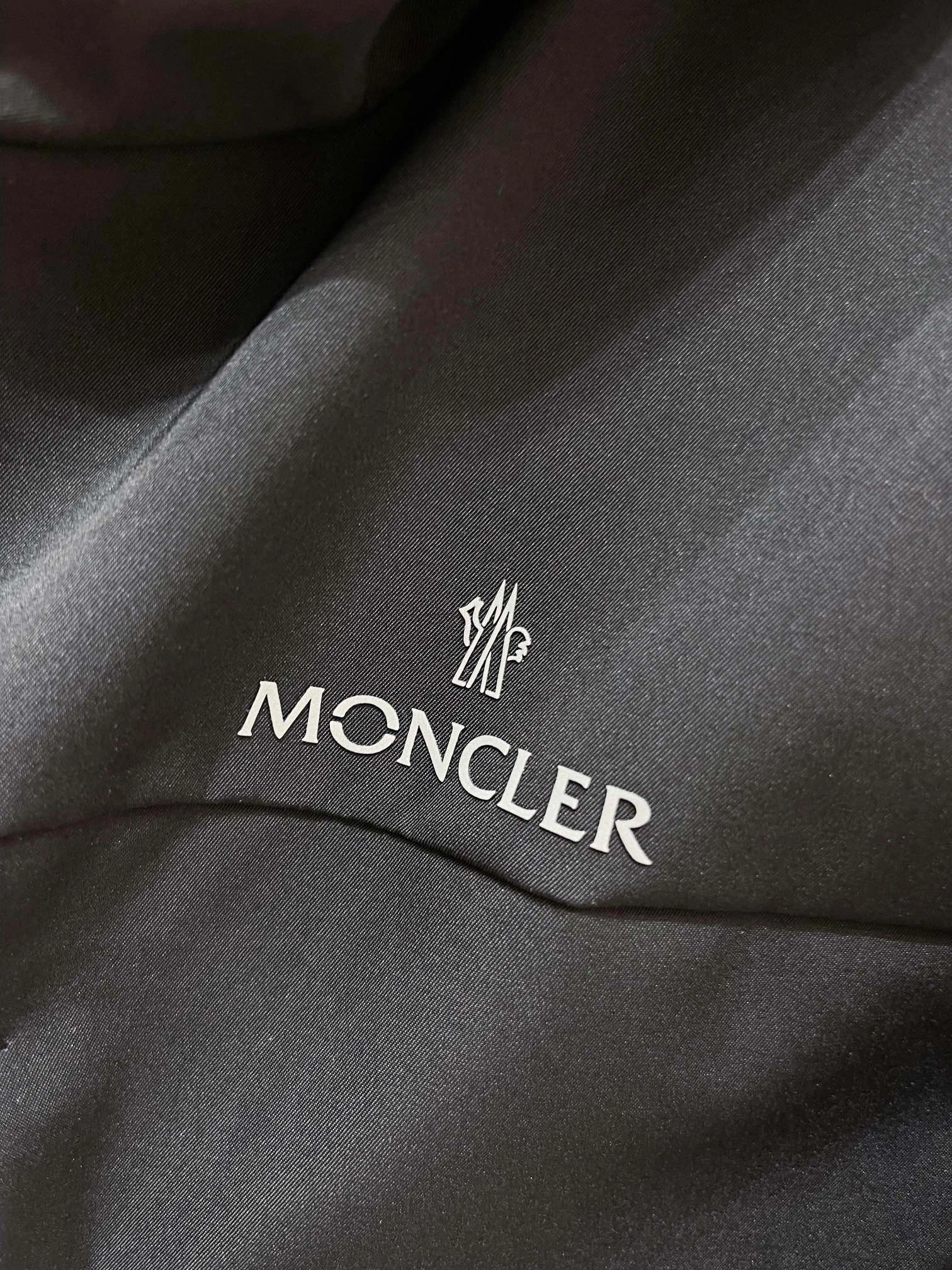 Bargain Moncler Down Jackets