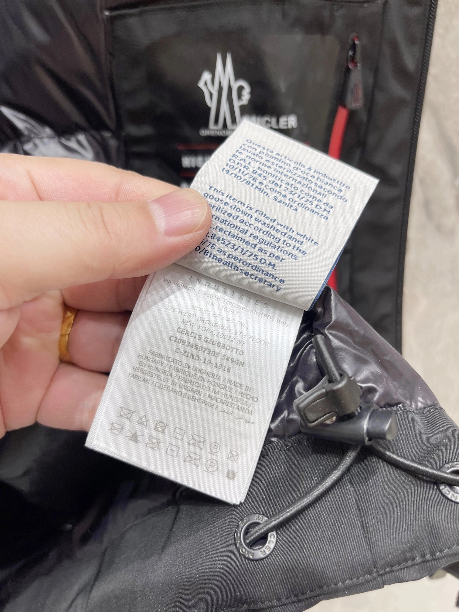 Cut-rate Moncler Down Jackets