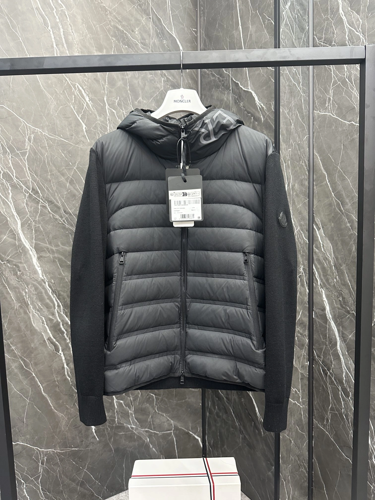 Bargain Moncler Down Jackets