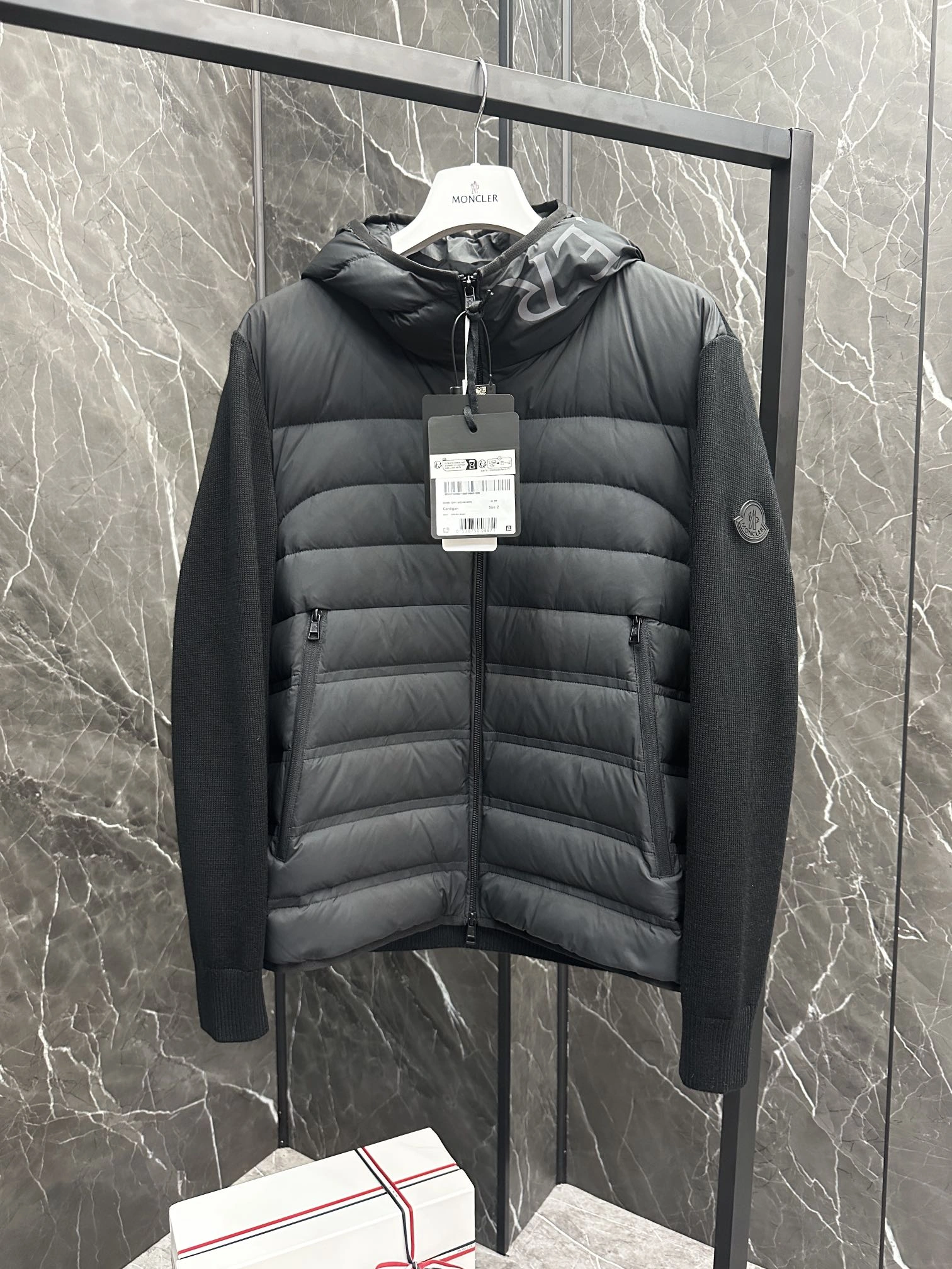 Bargain Moncler Down Jackets