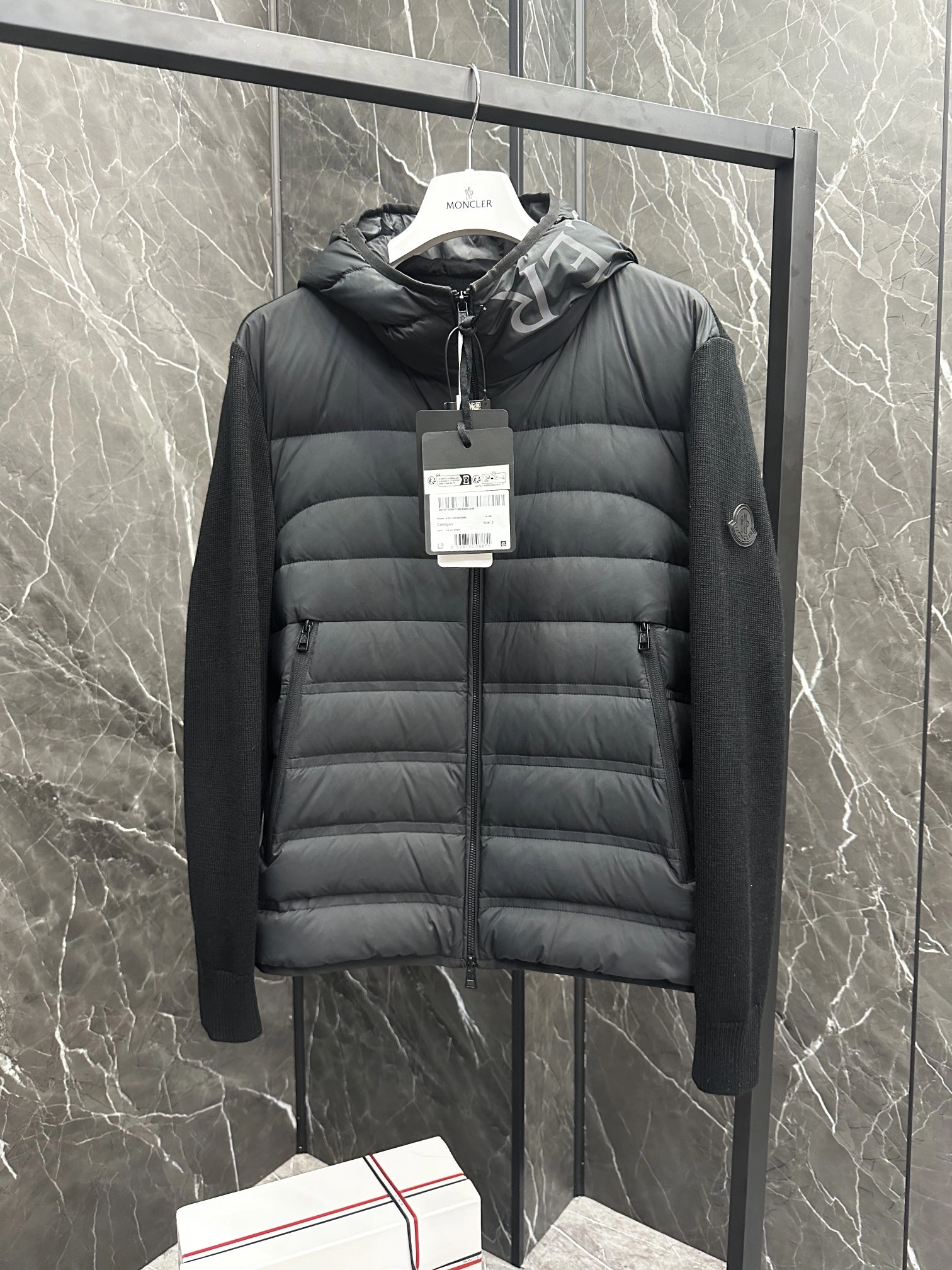 Bargain Moncler Down Jackets