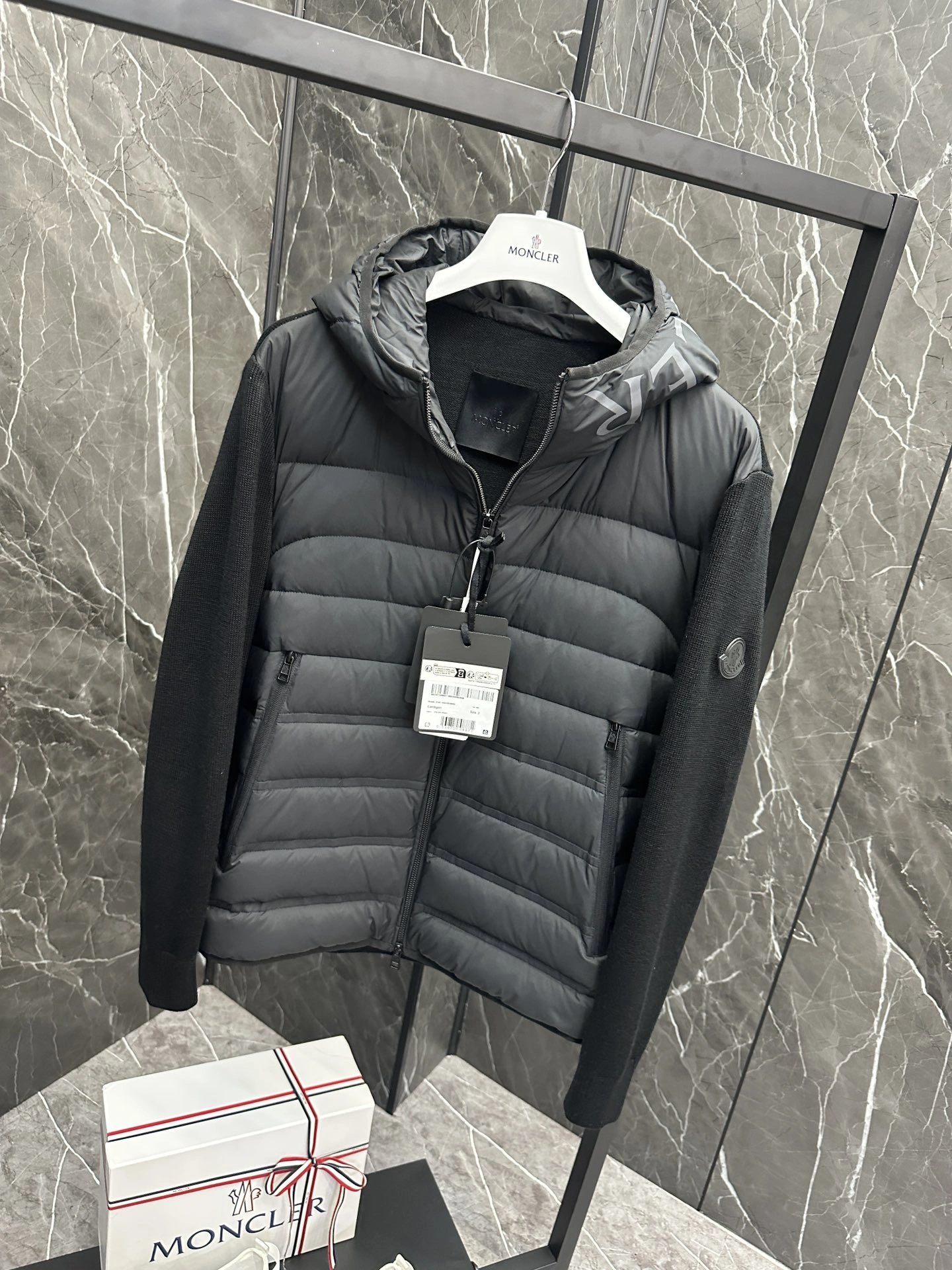 Bargain Moncler Down Jackets