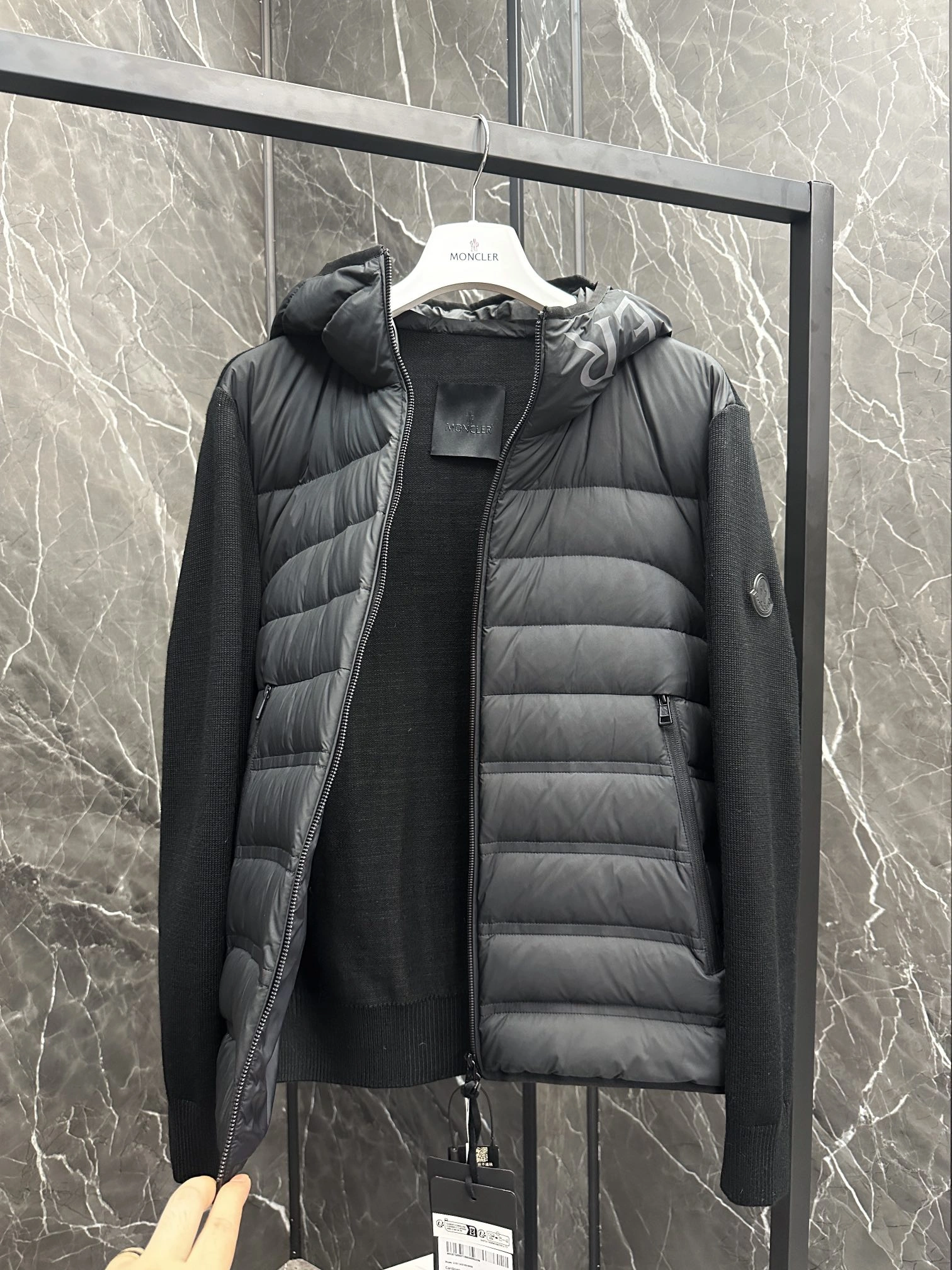 Bargain Moncler Down Jackets