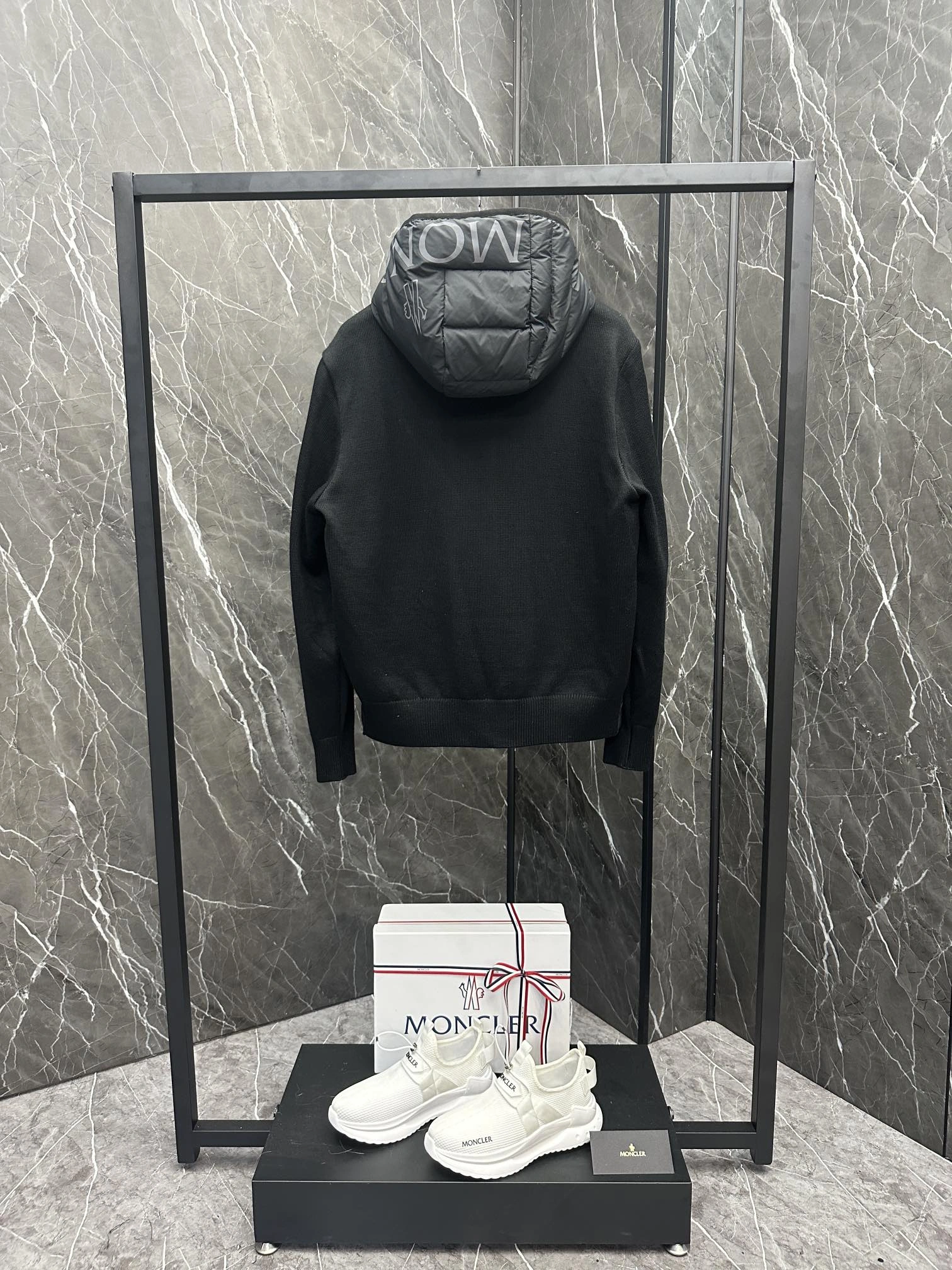Bargain Moncler Down Jackets