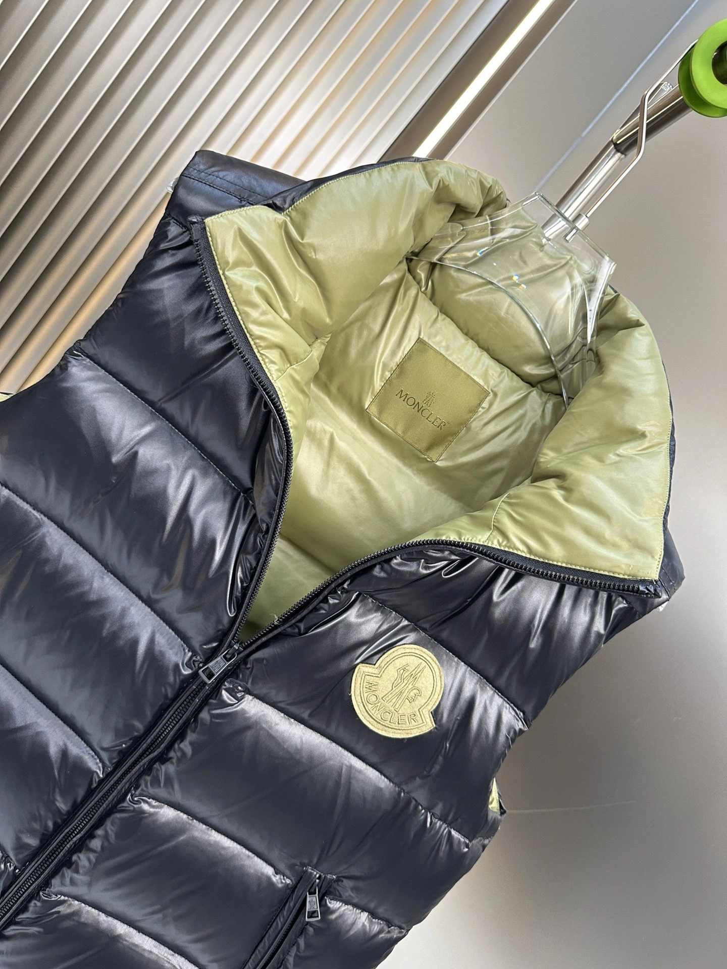Official Moncler Down Jackets