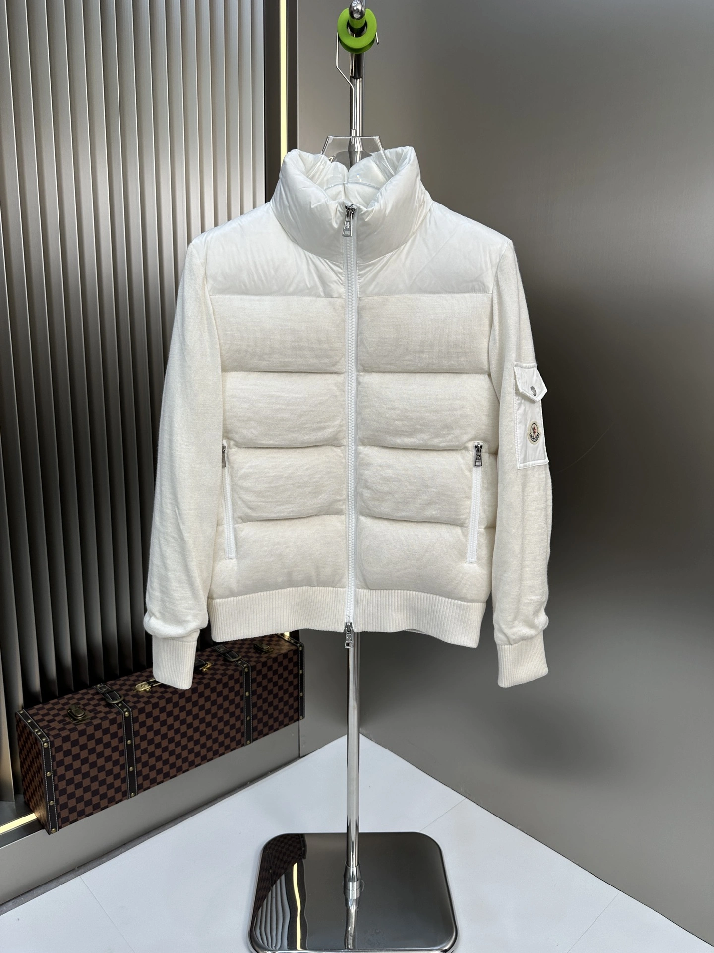 Cut-rate Moncler Down Jackets