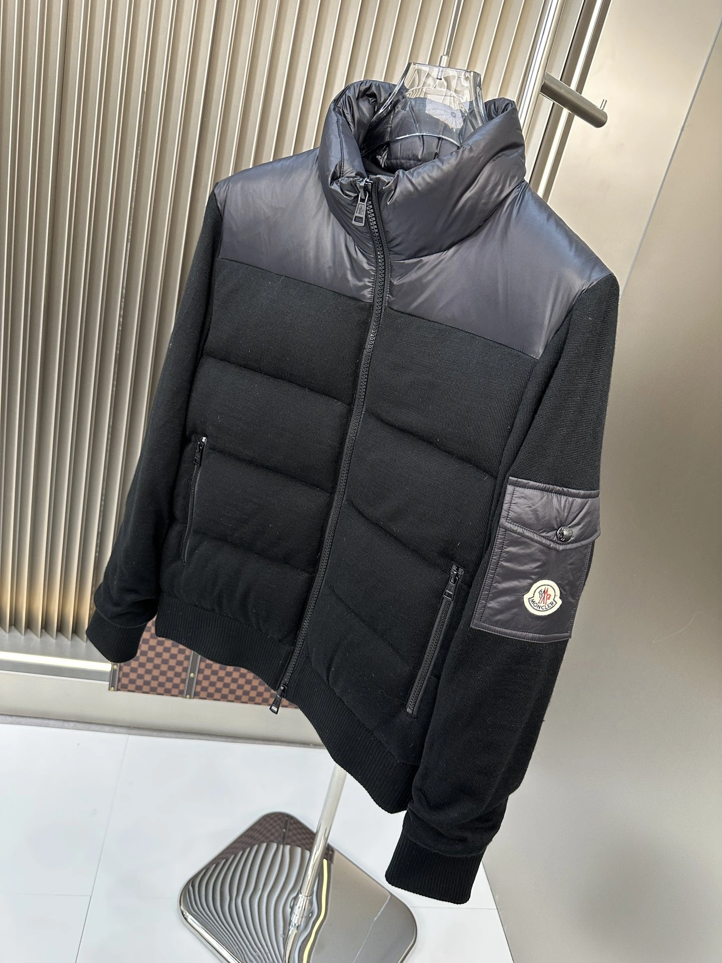 Cut-rate Moncler Down Jackets