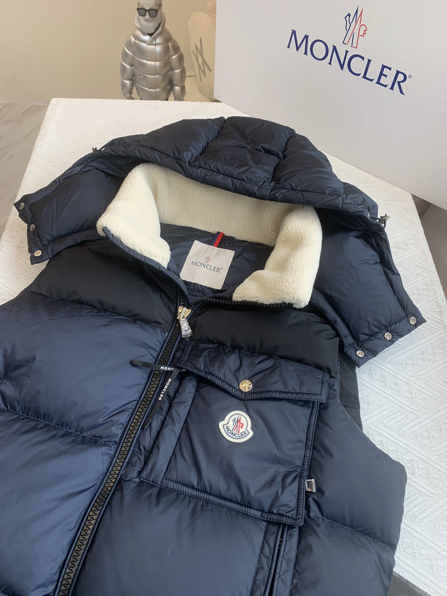 Low-cost Moncler Down Jackets