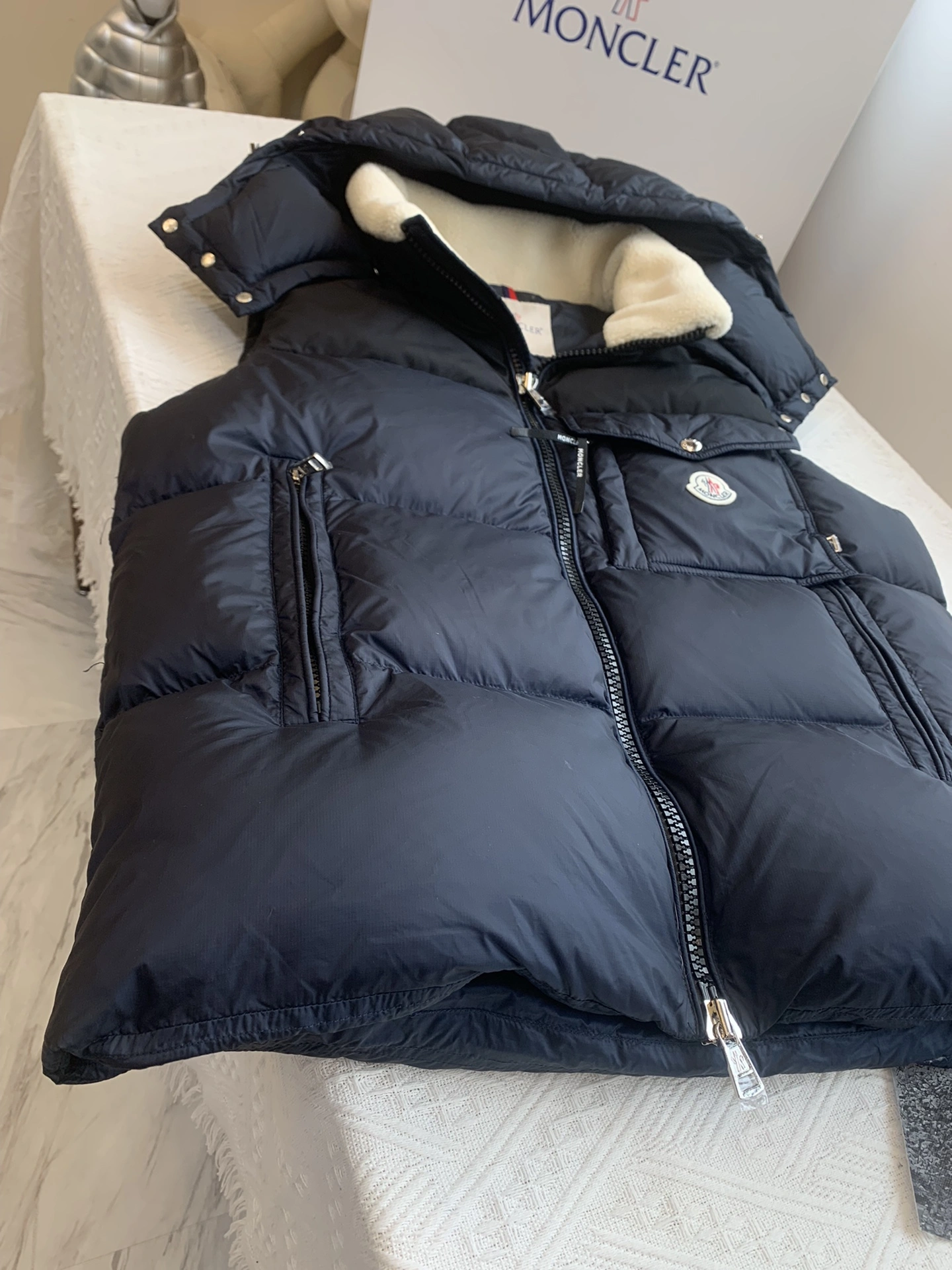 Low-cost Moncler Down Jackets