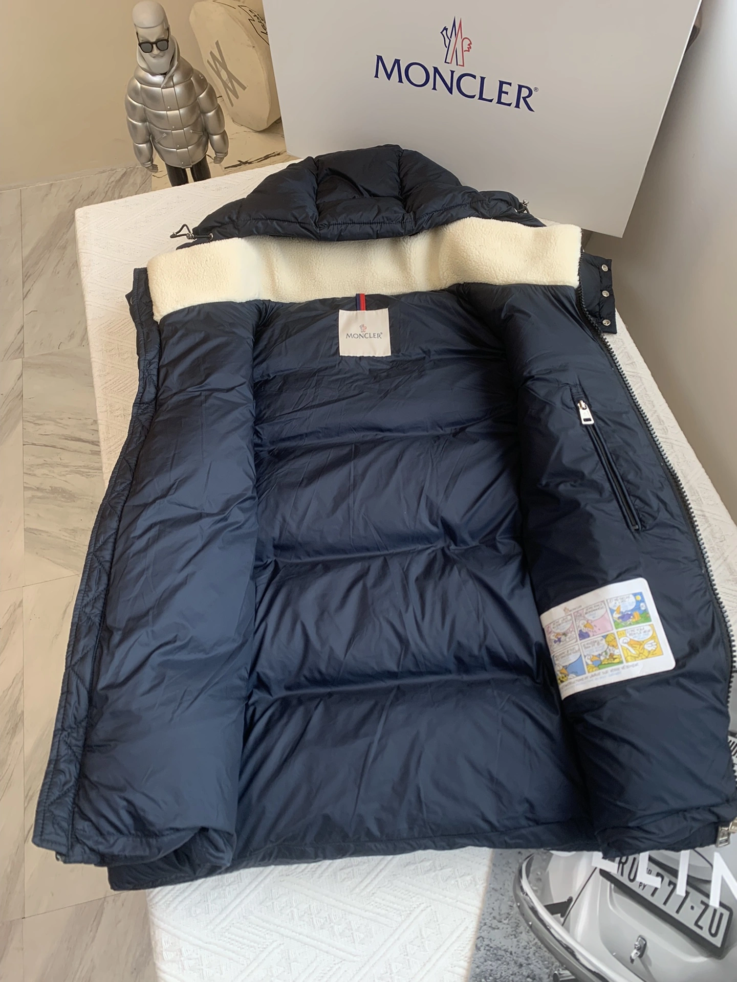 Low-cost Moncler Down Jackets