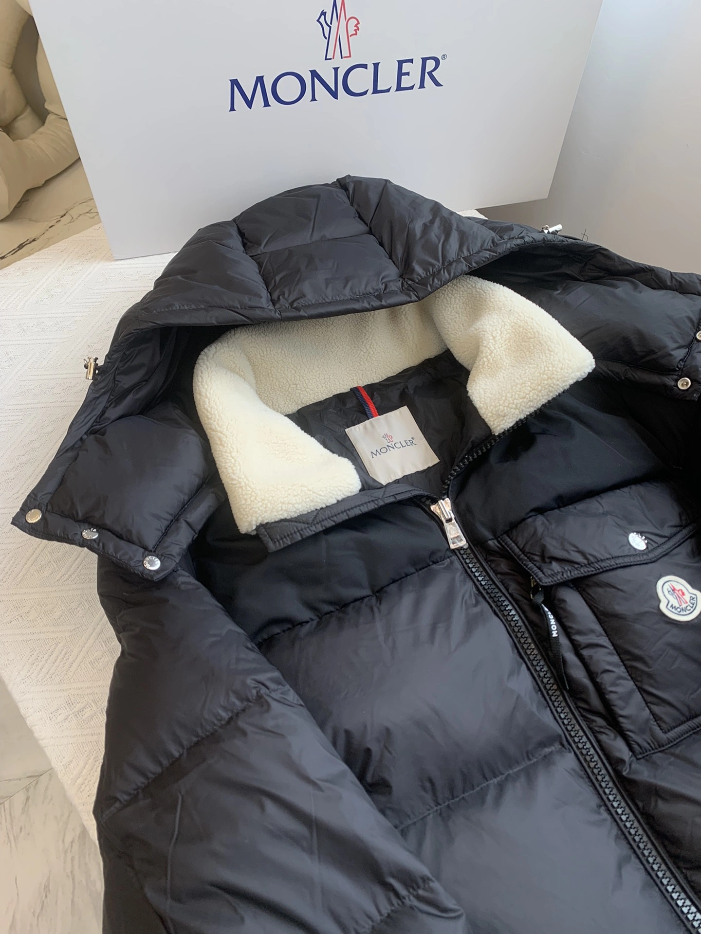 High fidelity Moncler Down Jackets