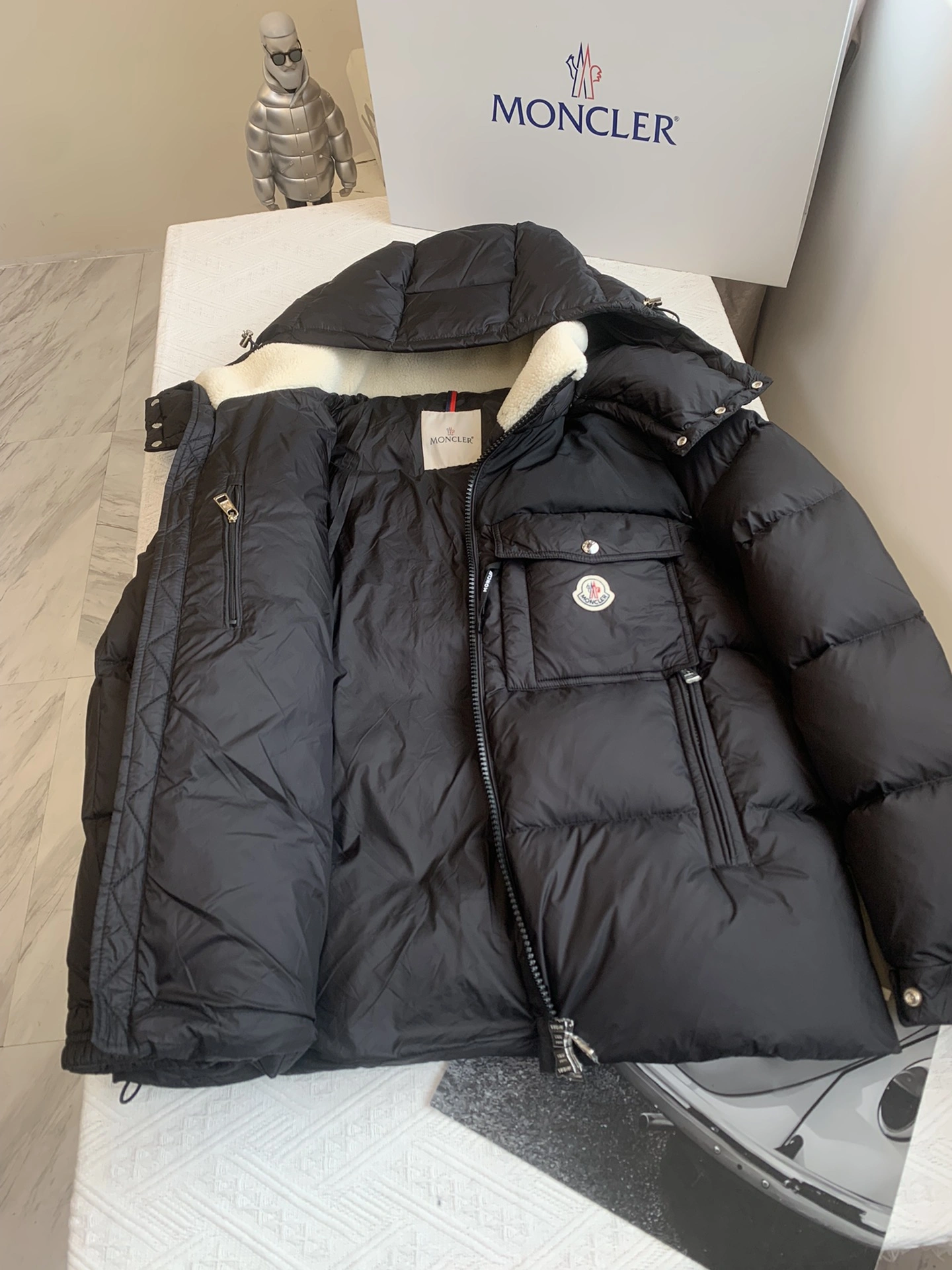 High fidelity Moncler Down Jackets