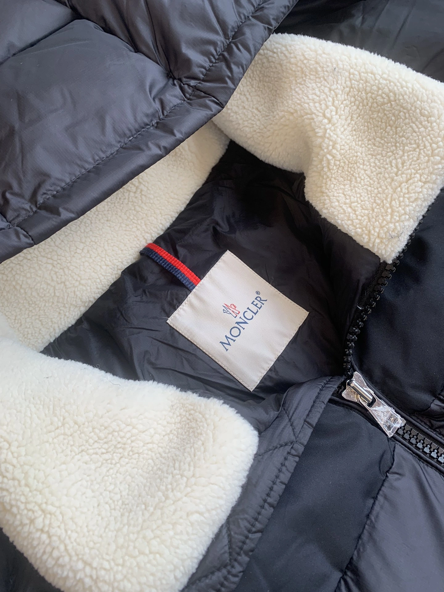 High fidelity Moncler Down Jackets