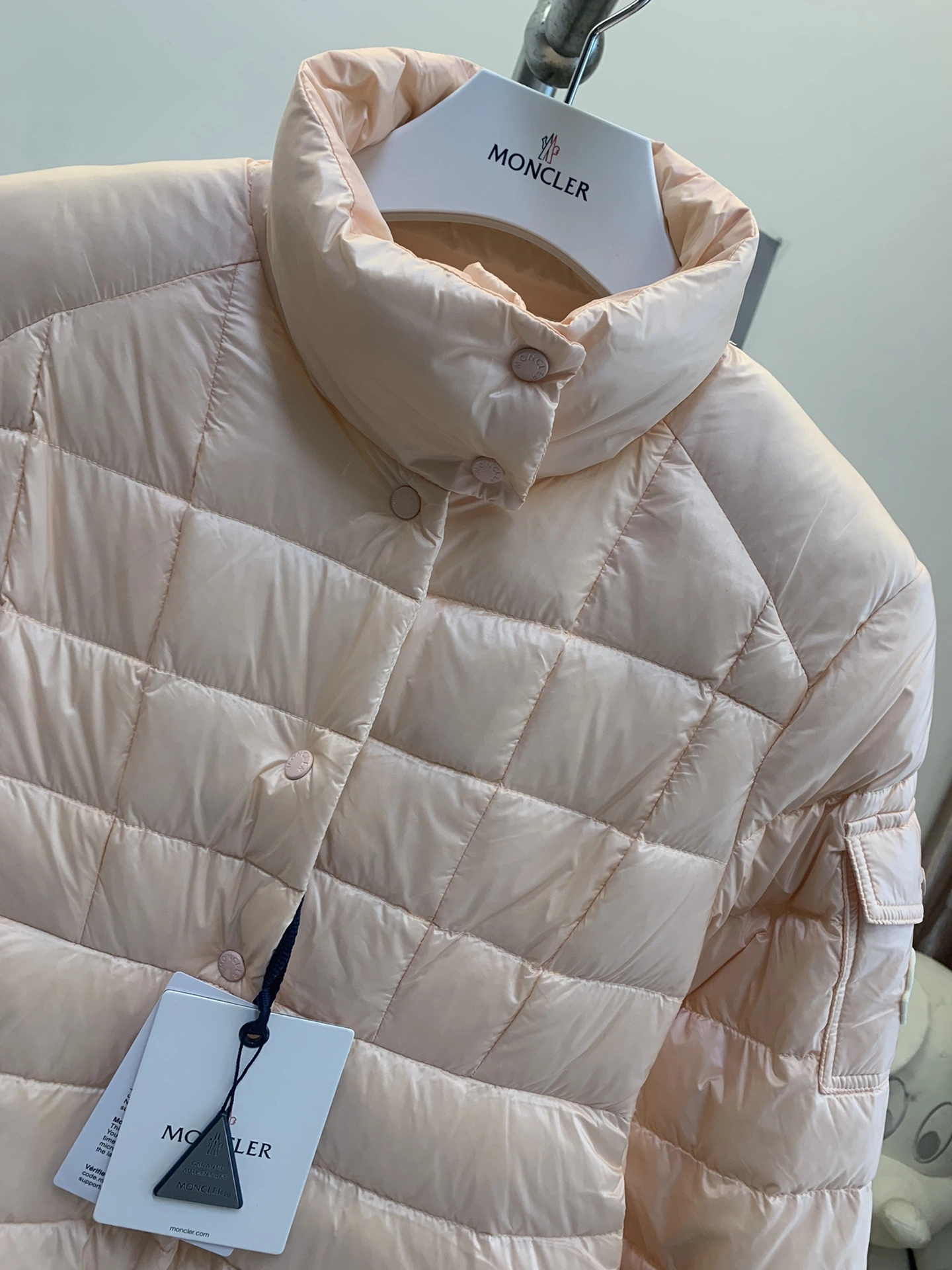 Official Moncler Down Jackets