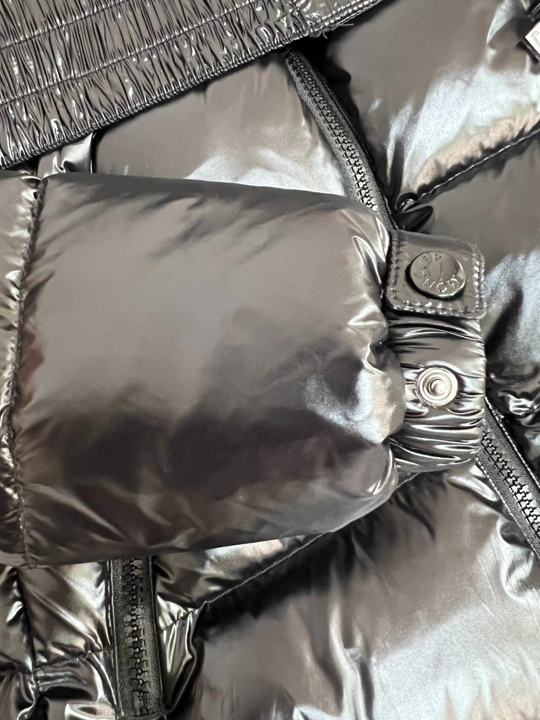 High accuracy Moncler Down Jackets