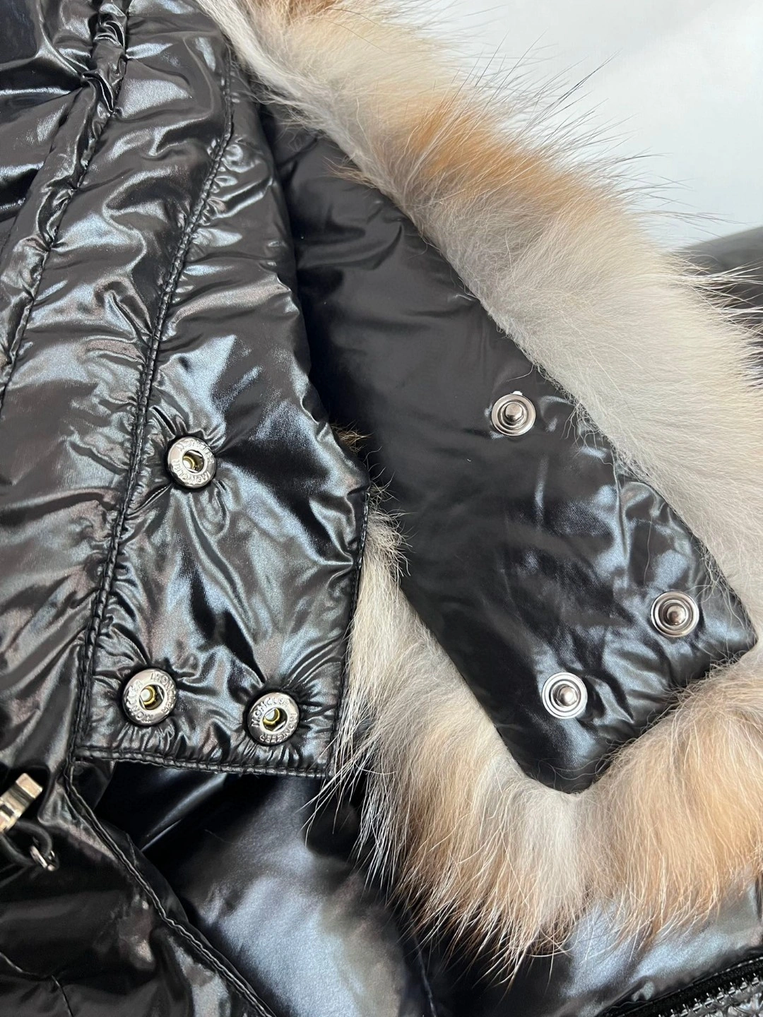 High accuracy Moncler Down Jackets