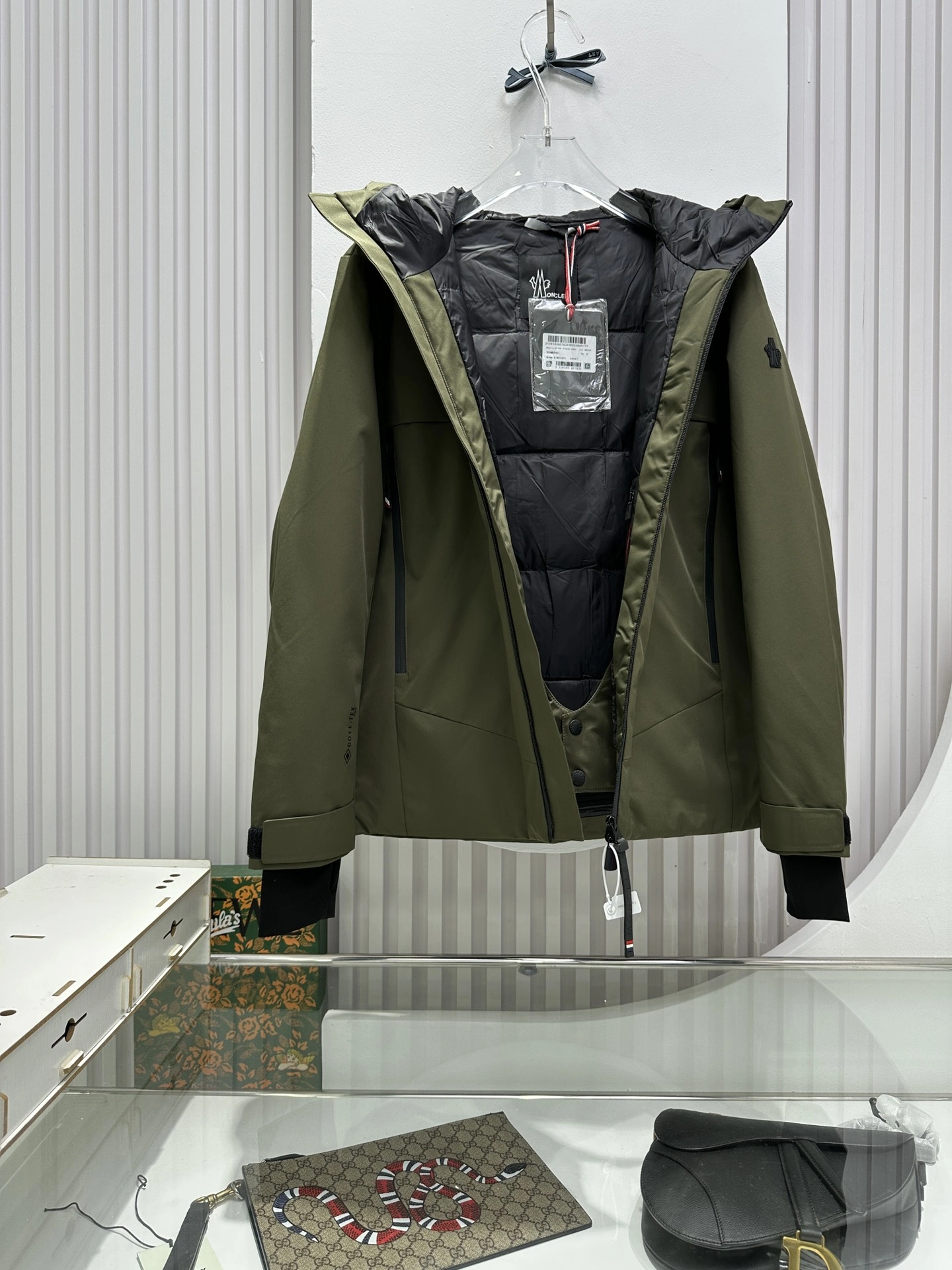 Top mirror Moncler Down Jackets