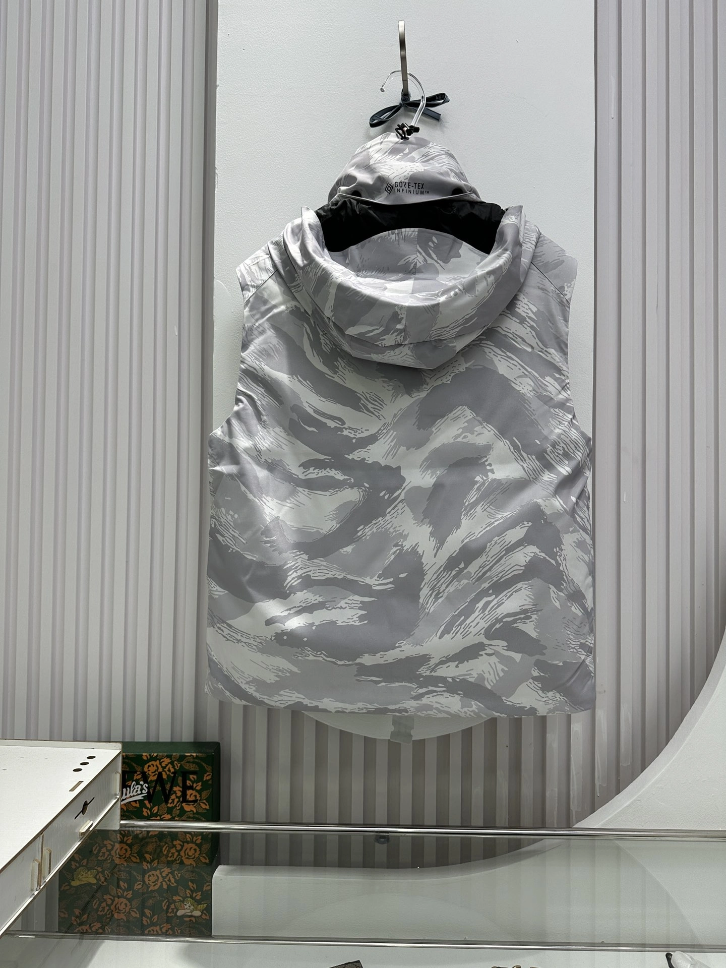 Bargain Moncler Down Jackets