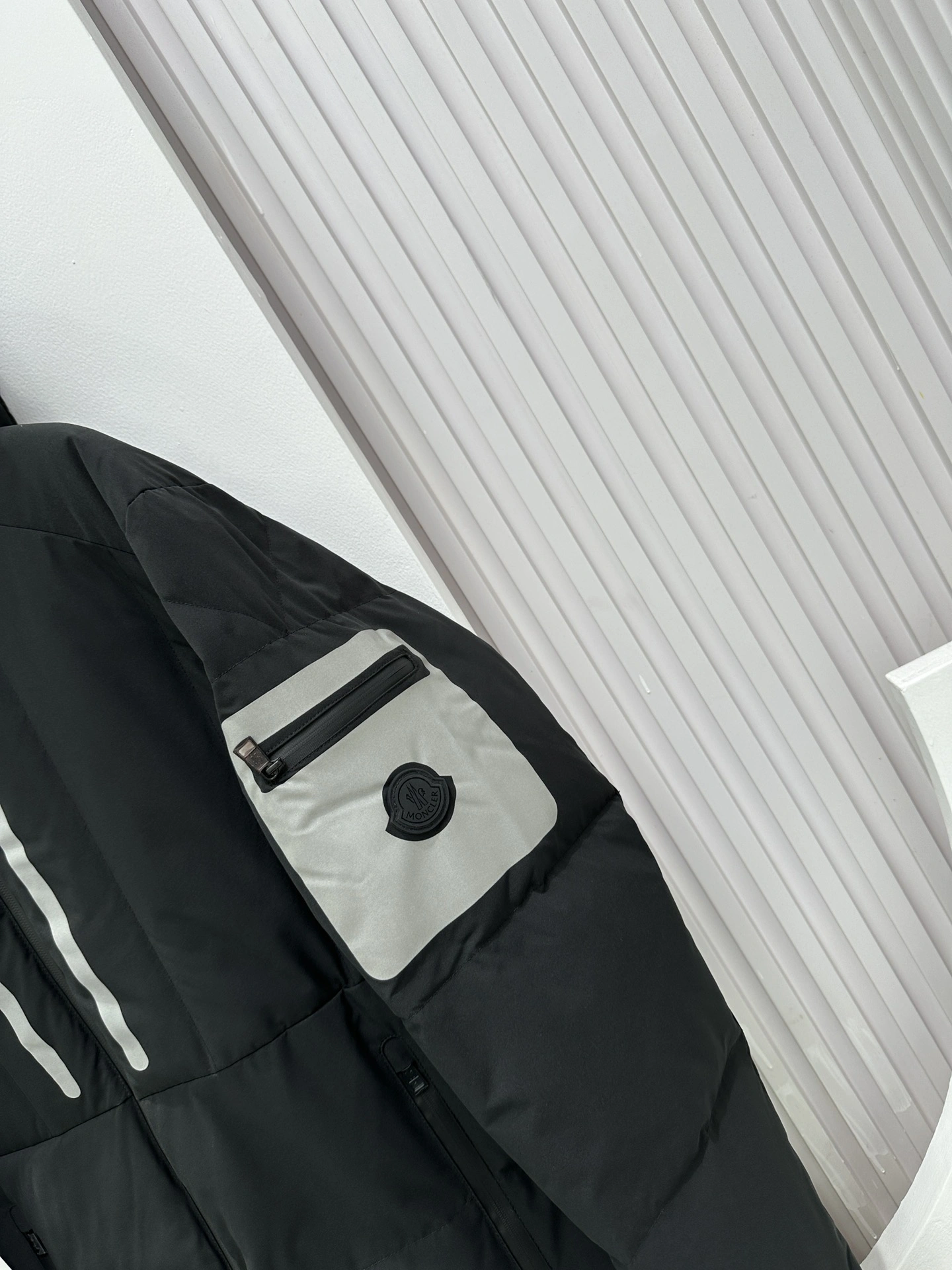 Cut-rate Moncler Down Jackets