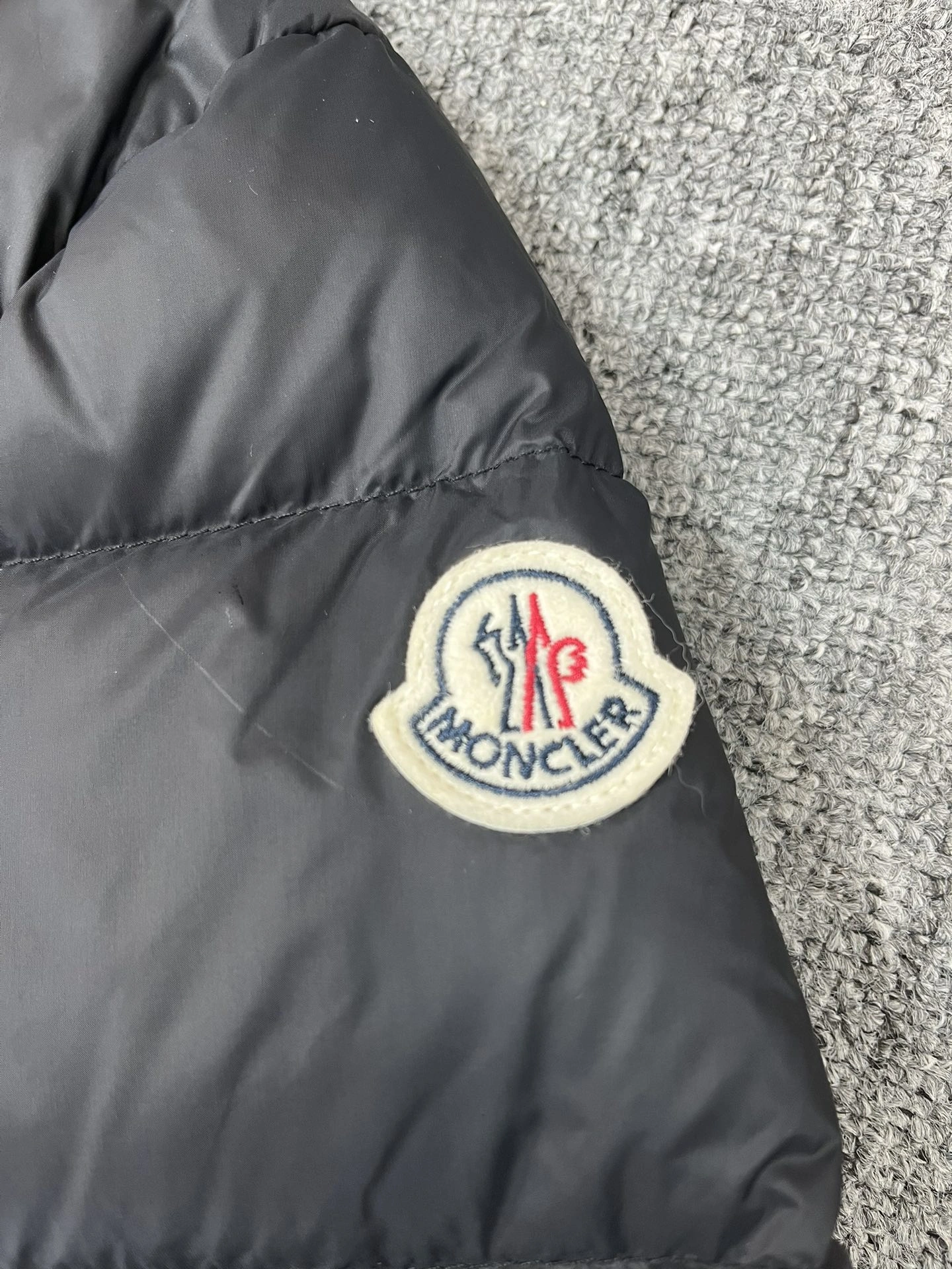 Bargain Moncler Down Jackets