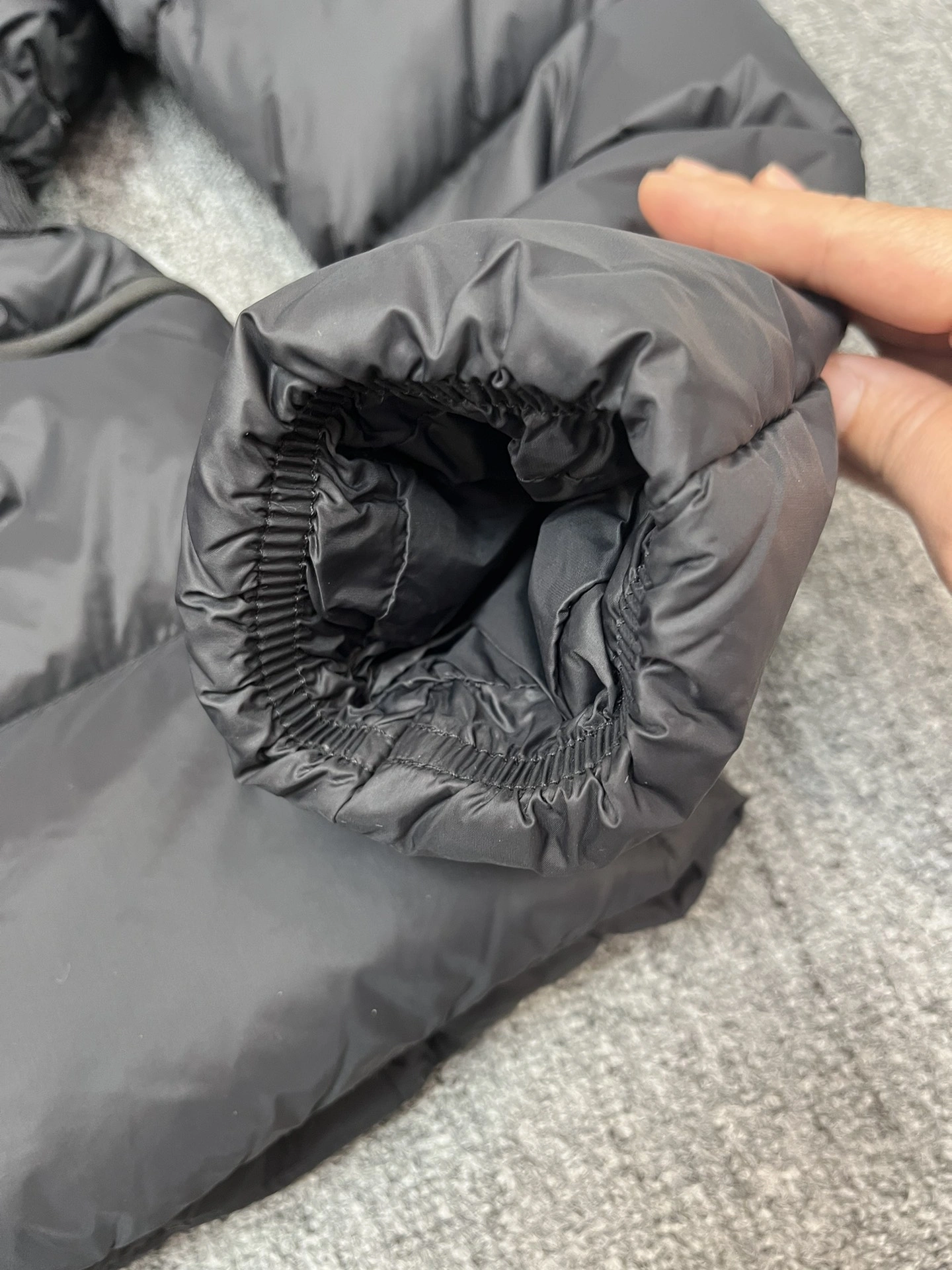 Bargain Moncler Down Jackets