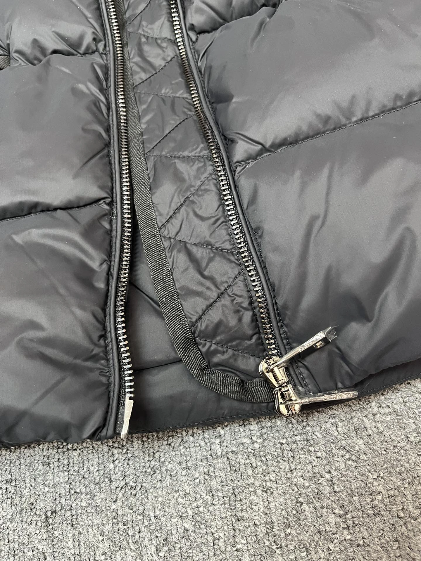 Bargain Moncler Down Jackets