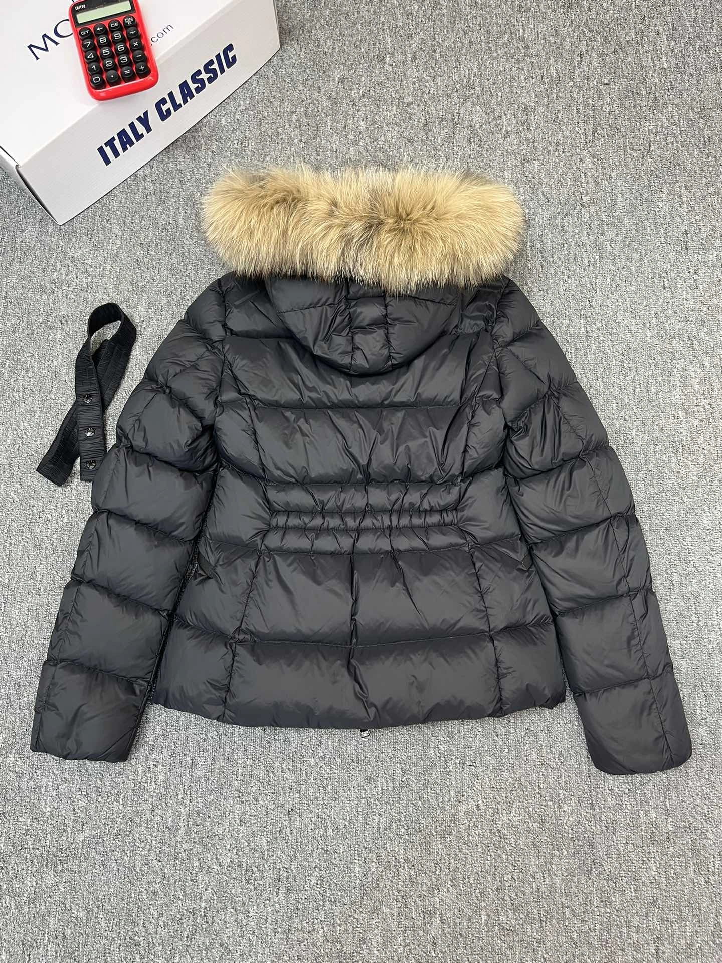 Bargain Moncler Down Jackets