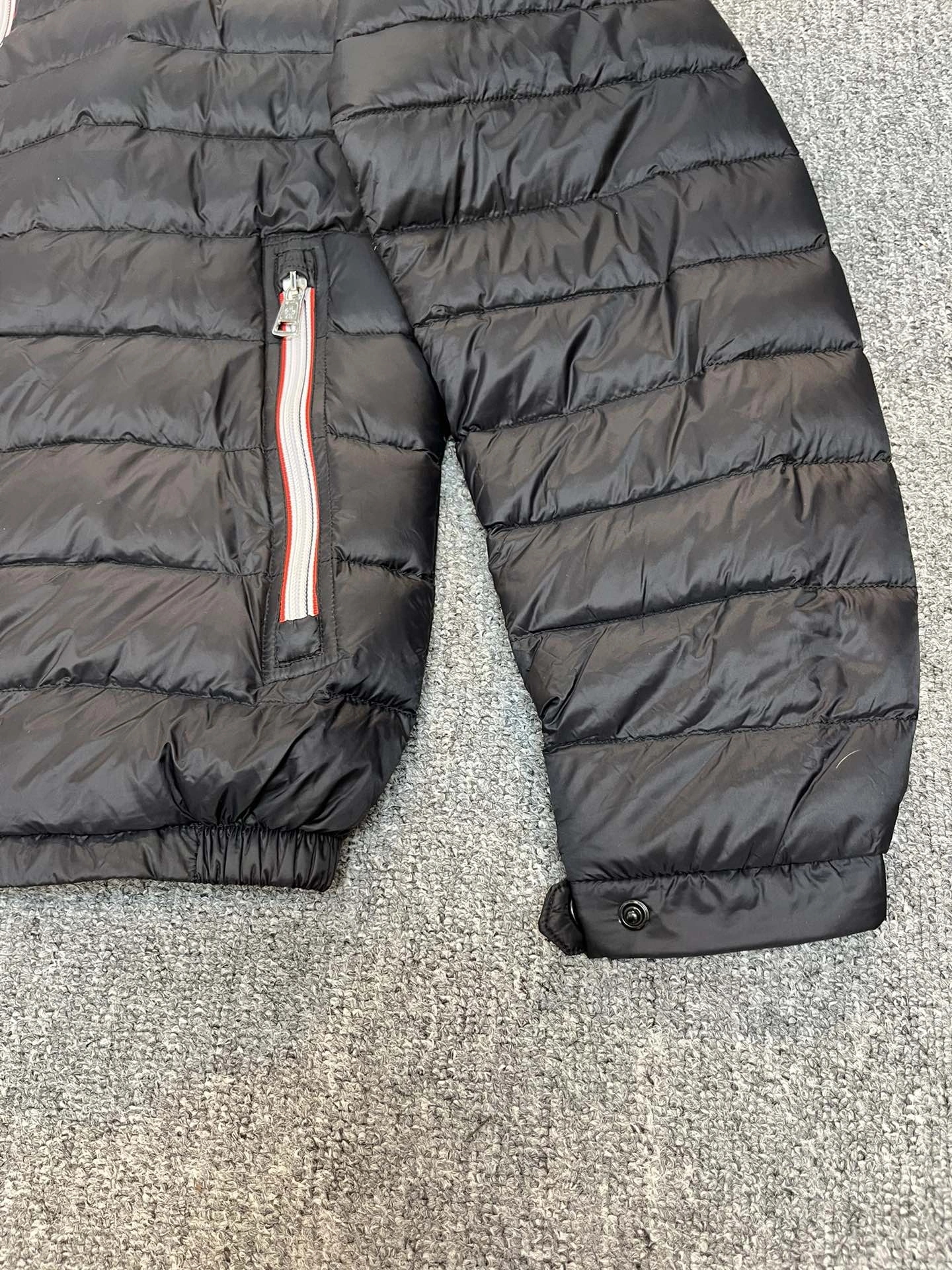 Cut-rate Moncler Down Jackets