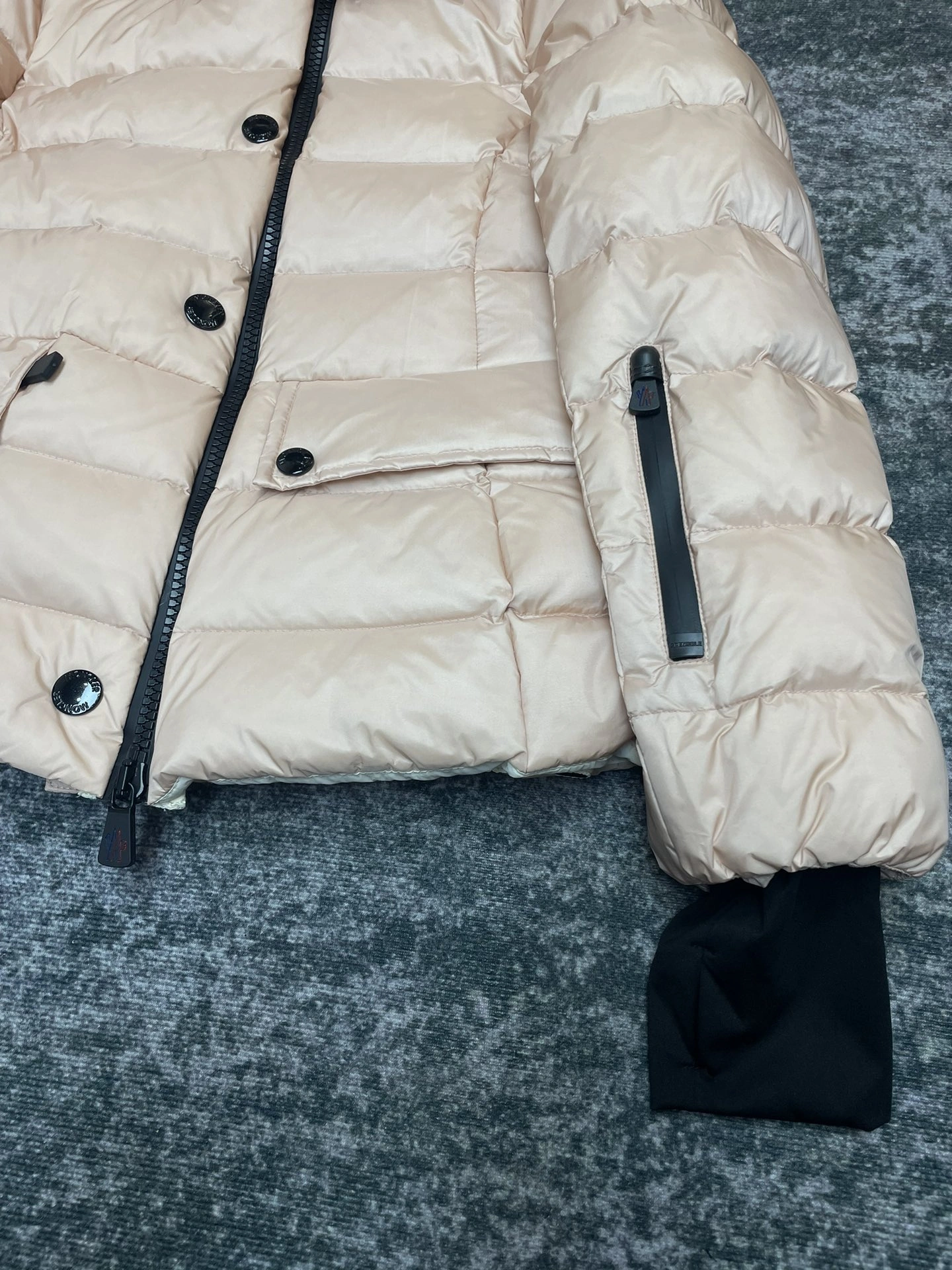 High fidelity Moncler Down Jackets