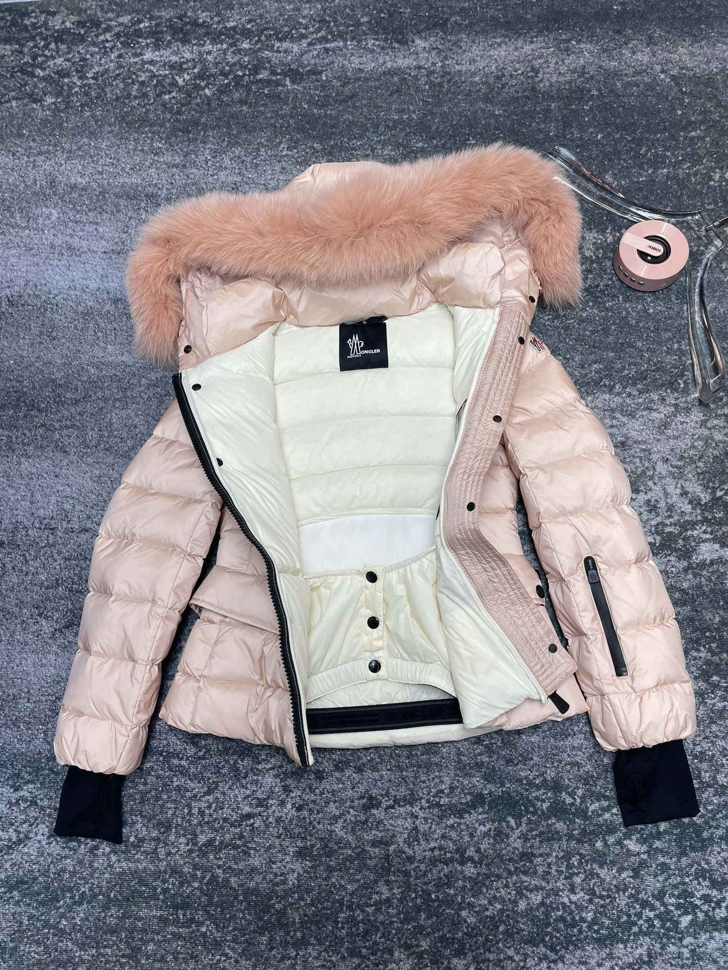 High fidelity Moncler Down Jackets