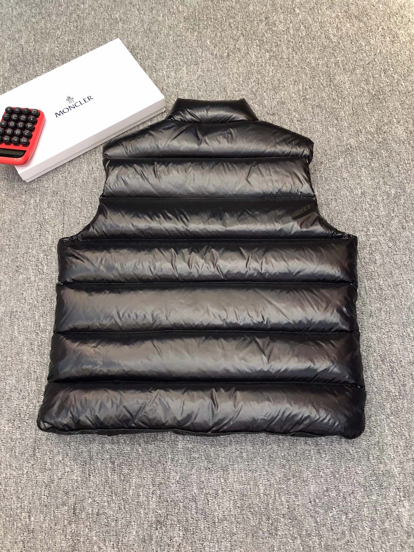Official Moncler Down Jackets