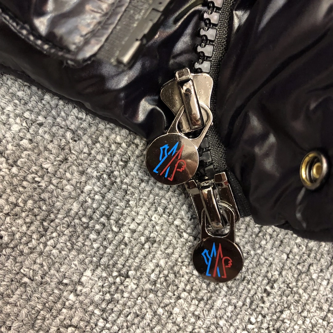 Official Moncler Down Jackets