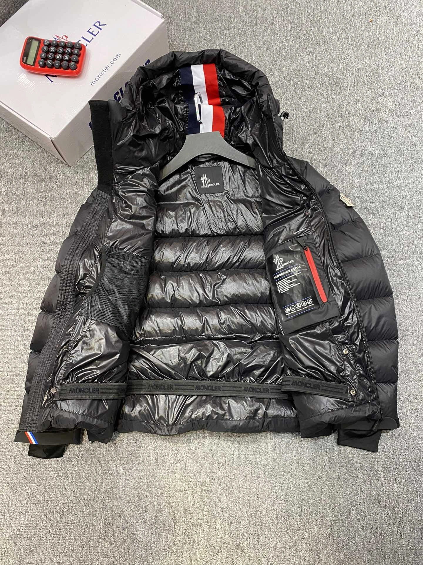 Bargain Moncler Down Jackets