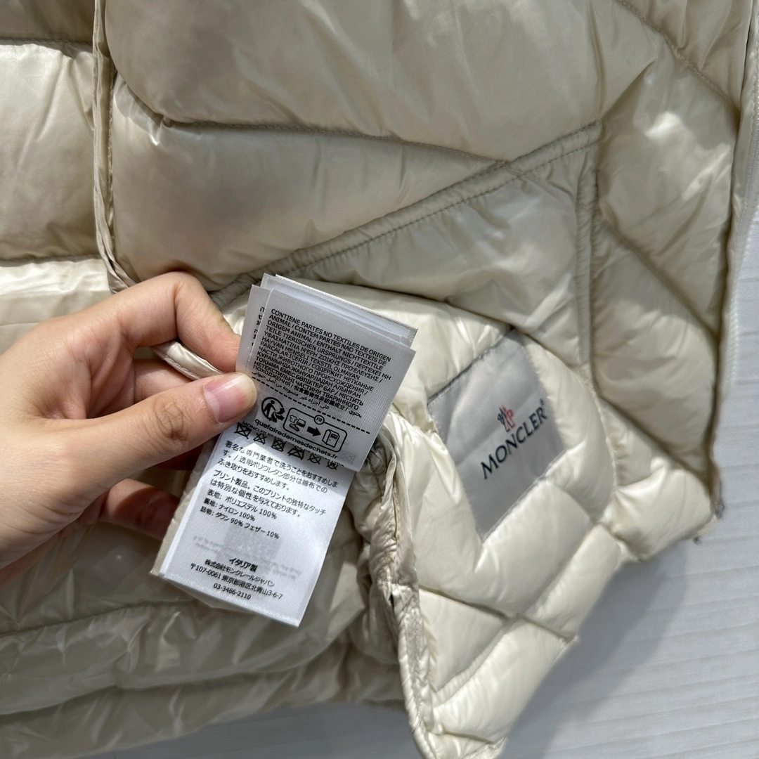 1:1 copy Moncler Down Jackets