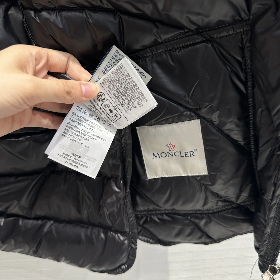 High accuracy Moncler Down Jackets