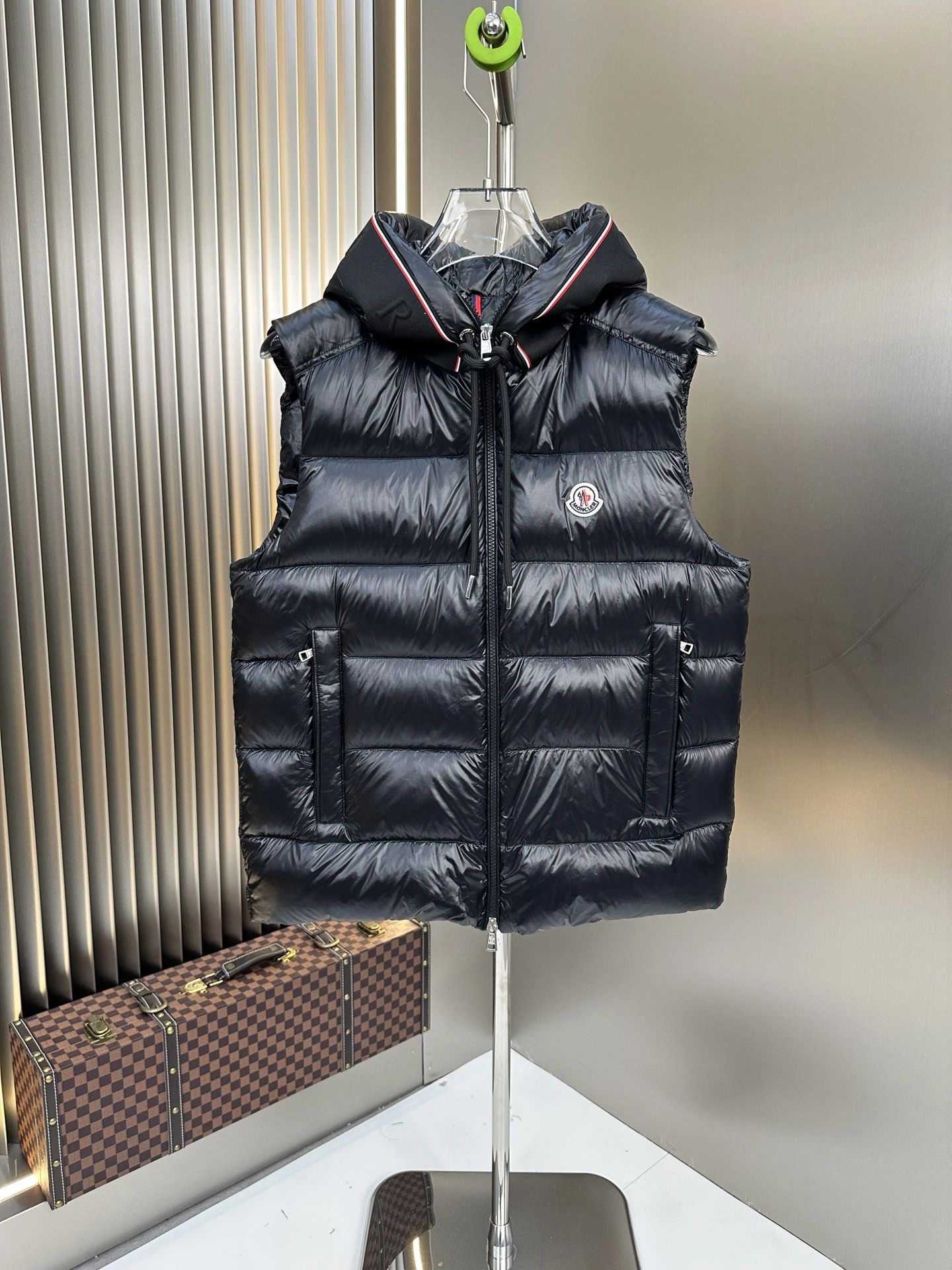 1:1 copy Moncler Down Jackets