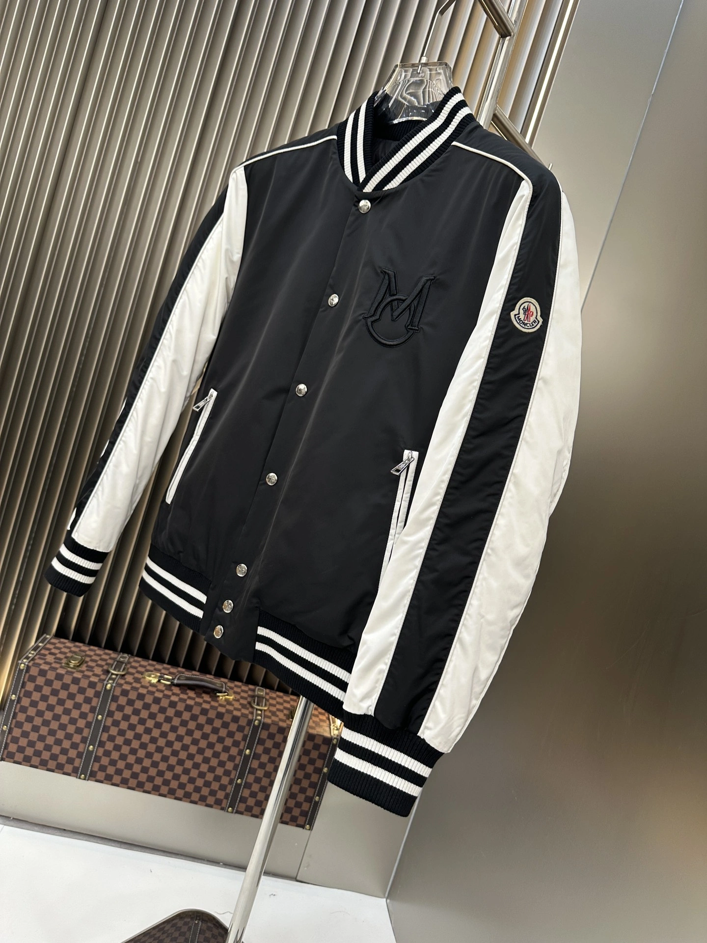 Brand-original Moncler Down Jackets