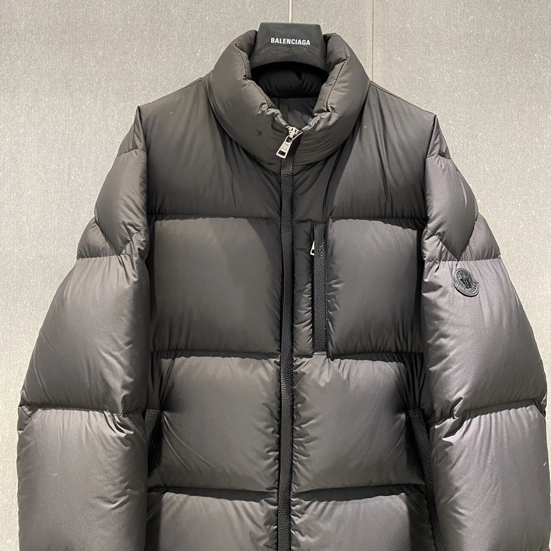 Official Moncler Down Jackets