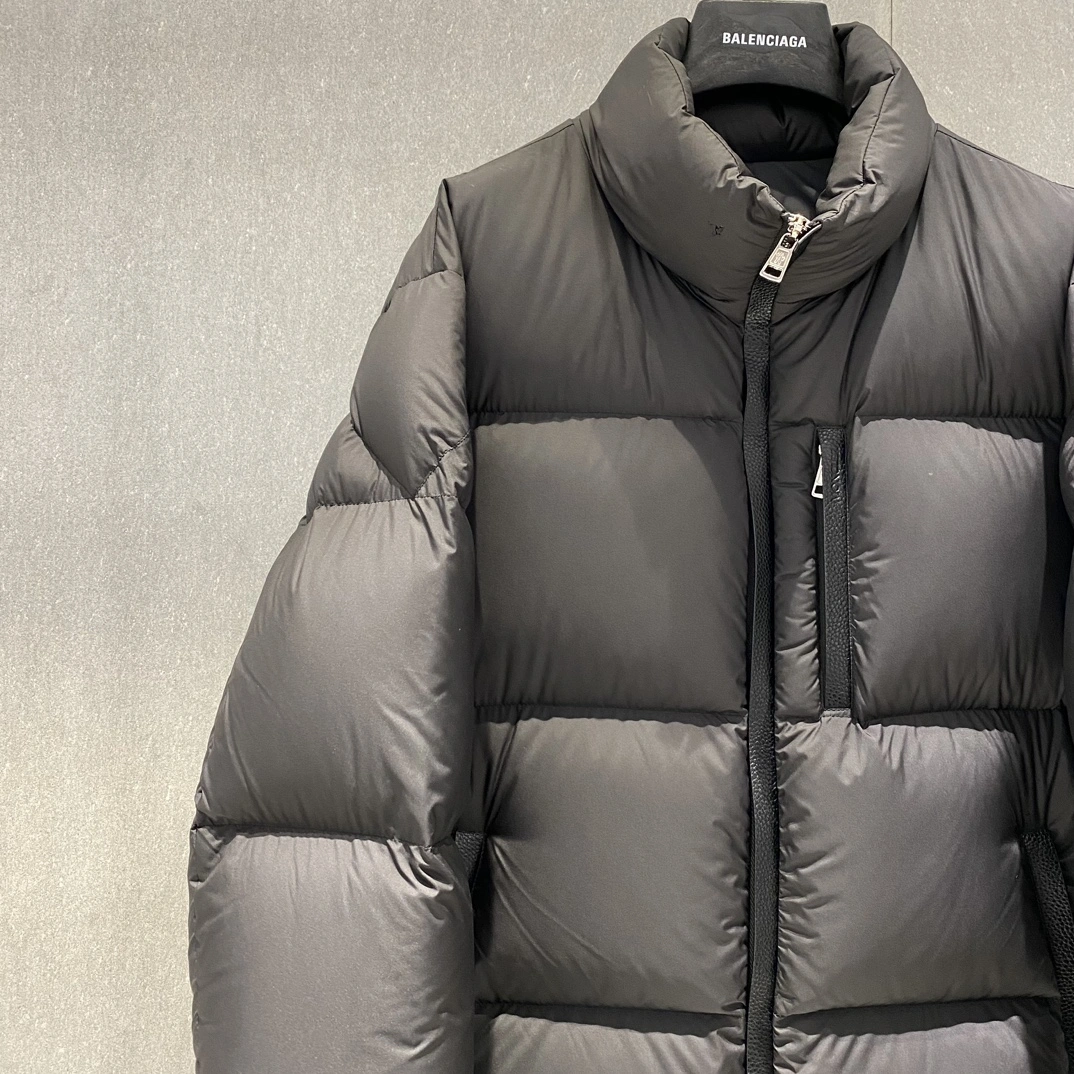 Official Moncler Down Jackets