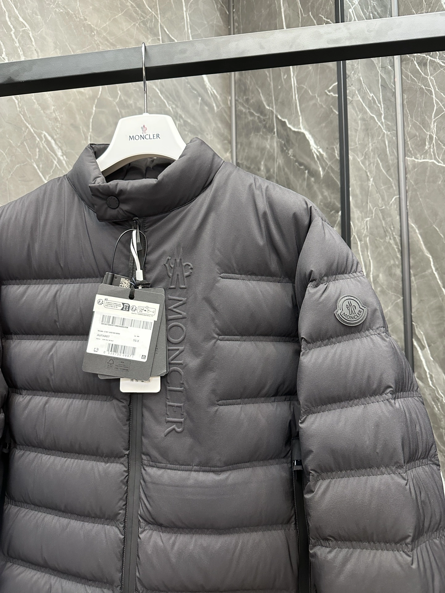 Inexpensive Moncler Down Jackets
