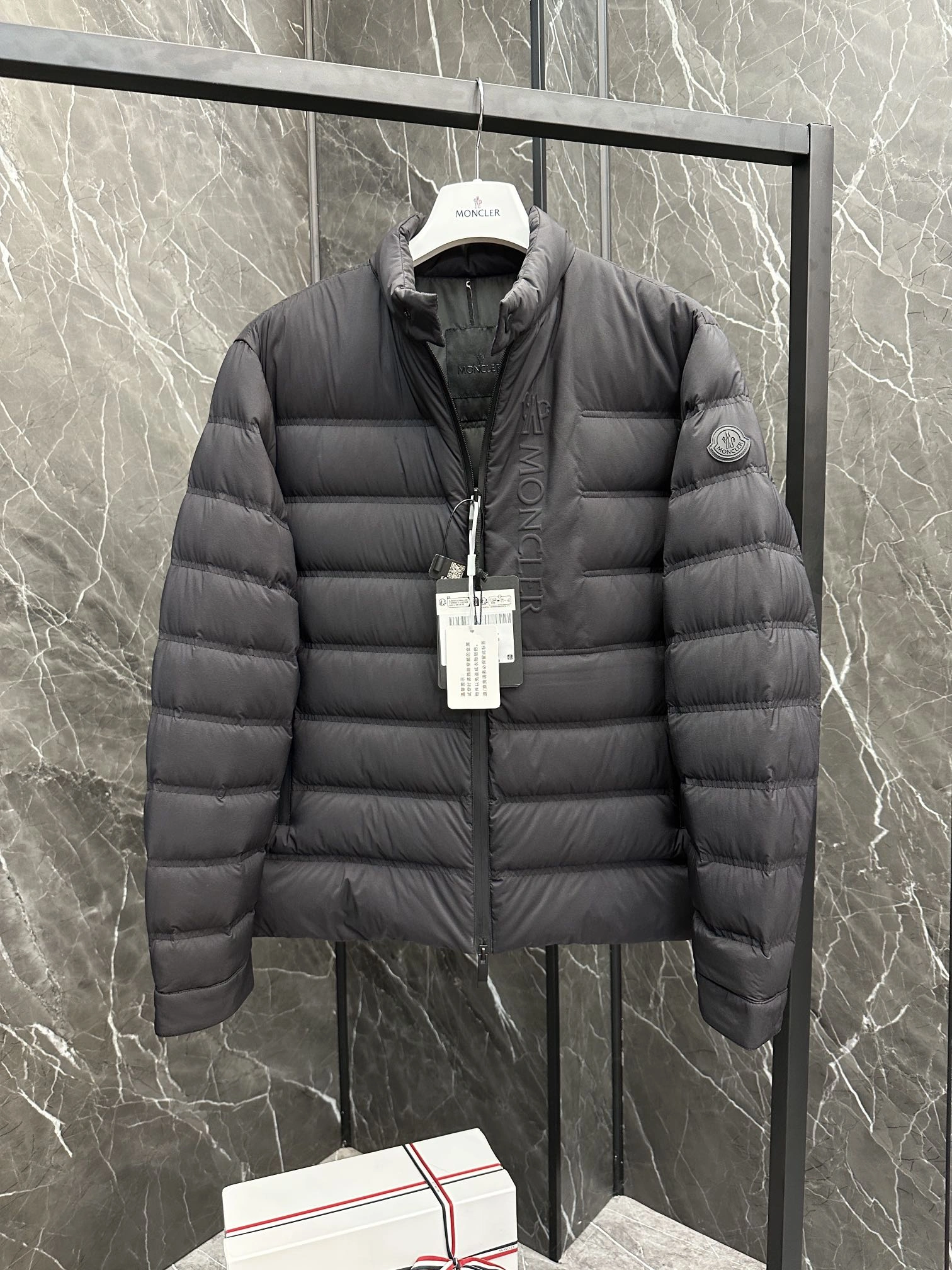 Inexpensive Moncler Down Jackets