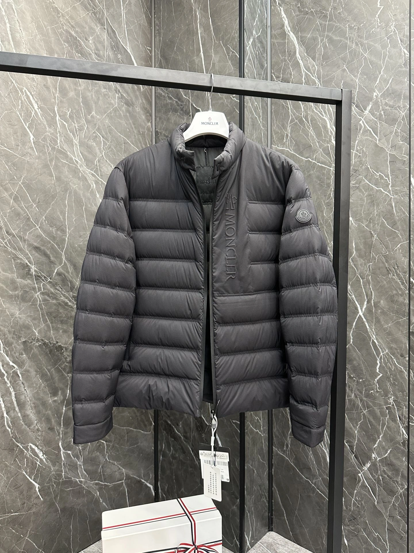 Inexpensive Moncler Down Jackets